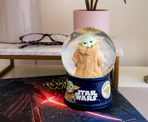 Silver Buffalo Star Wars The Mandalorian Child Light Up Snow Globe, 100mL