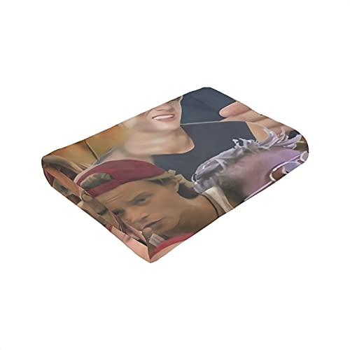 Angxtury Rudy Pankow as JJ Throw Blanket Beach Blanket Picnic Blanket Fleece Blankets for Sofa,Office Bed car Camp Couch