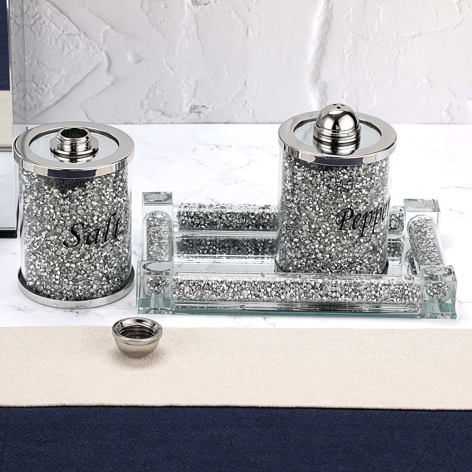 JUXYES Crushed Diamond Salt and Pepper Shakers With Tray, Luxurious Diamond Style Salt Pepper Shaker, Bling Glass Salt and Pepper Shakers, Sparkly Salt Pepper Glass Jar for Dining Table, Restaurant