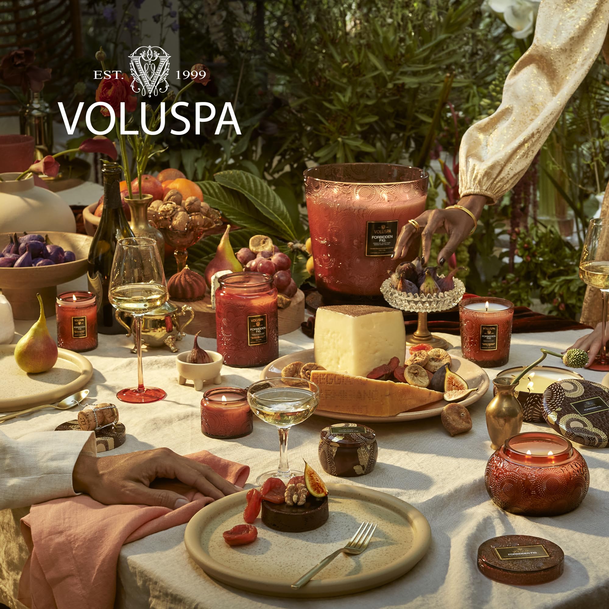 Voluspa Forbidden Fig, Large Candle Jar, 18 oz, 100 Hour Burn Time, Coconut Wax for Clean Burning, Handcrafted in the USA