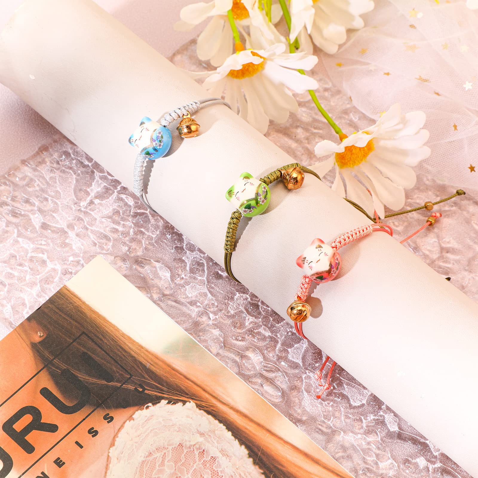3 Pieces Cat Maneki Neko Bracelet Cute Lucky Cat Ceramic Beads Bracelet Lucky Japanese Fortune String Hand Chain with Bell, Adjustable(Green, Blue, Pink)