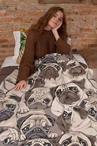 Puppies Pug Dog Soft Throw Blanket All Season Microplush Warm Blankets Lightweight Tufted Fuzzy Flannel Fleece Throws Blanket for Bed Sofa Couch 60"x50"