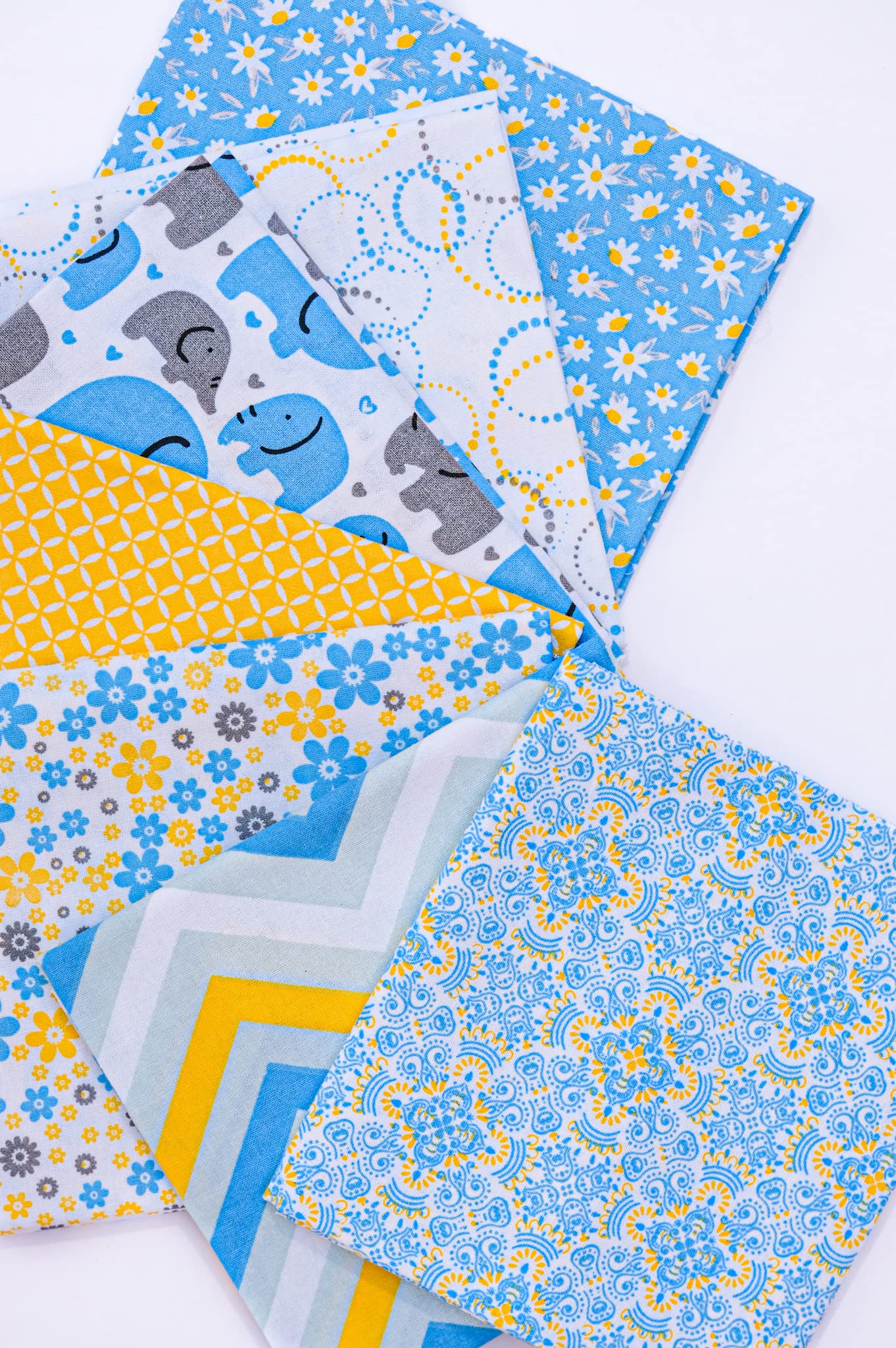 Quilbrics Precut Quilting Fabrics Cotton 7 Pieces Squares Quilt Layer with Designs and Strips for Quilters Size 18 x 22 Inches | 100% Cotton Fabric with Less Shrinkage High Density