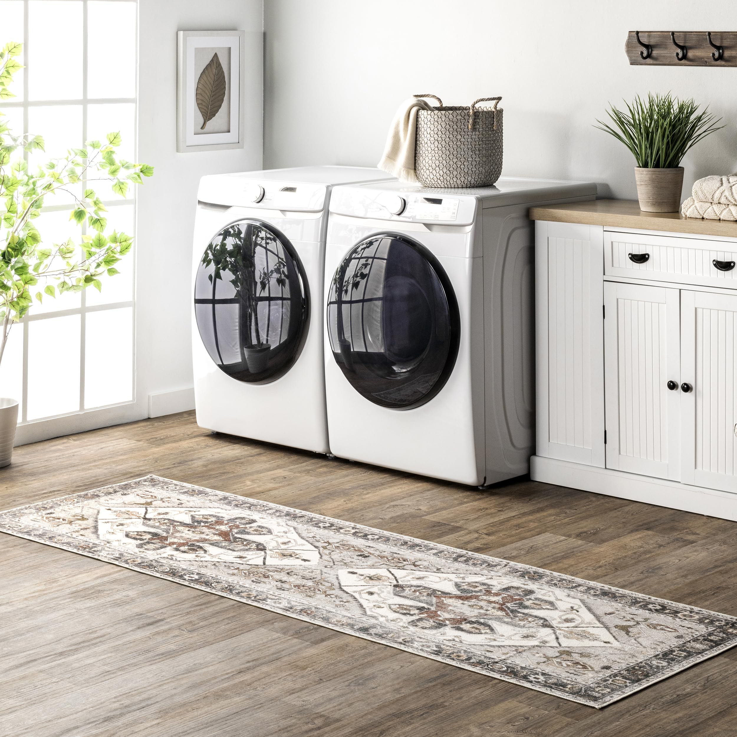 nuLOOM Mali Machine Washable Traditional Medallion Ultra Thin Runner Rug, 2' 6" x 12', Ivory