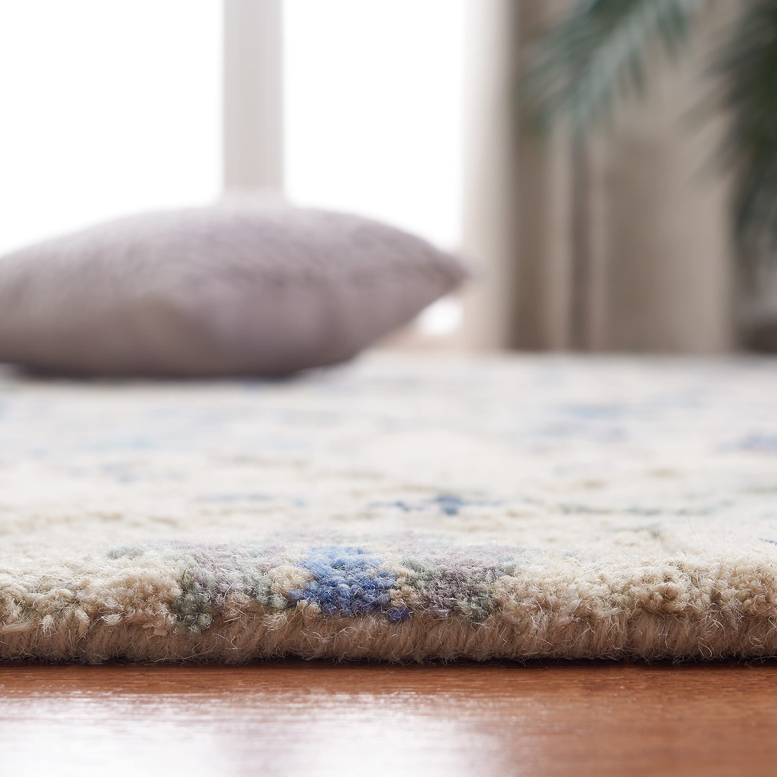 SAFAVIEH Glamour Collection 2' 3" x 12' Beige/Blue GLM622B Handmade Premium Wool Entryway Foyer Living Room Kitchen Runner Rug