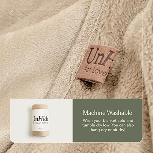 UnHide Lil Marsh Traveler - Travel Blanket - Faux Fur Blanket - Durable, Lightweight, Extra Soft Blanket - 300 GSM - Machine Washable - Perfect for Road Trips & Road Trips - Beige Bear (50β x 60β)