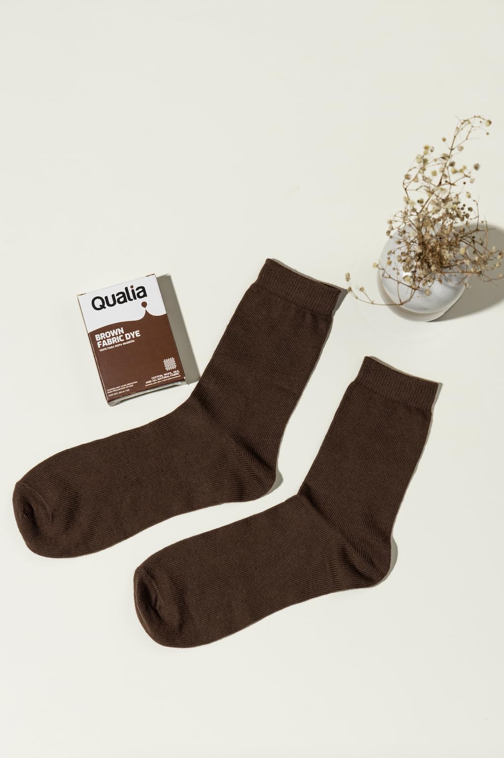 Qualia All Purpose Powder Fabric Dye, Easy to Use Dye for Natural Fabrics: Cotton, Wool, Silk, Wood, & Linen, Ultra Concentrated Colors, Brown, 3 Pack