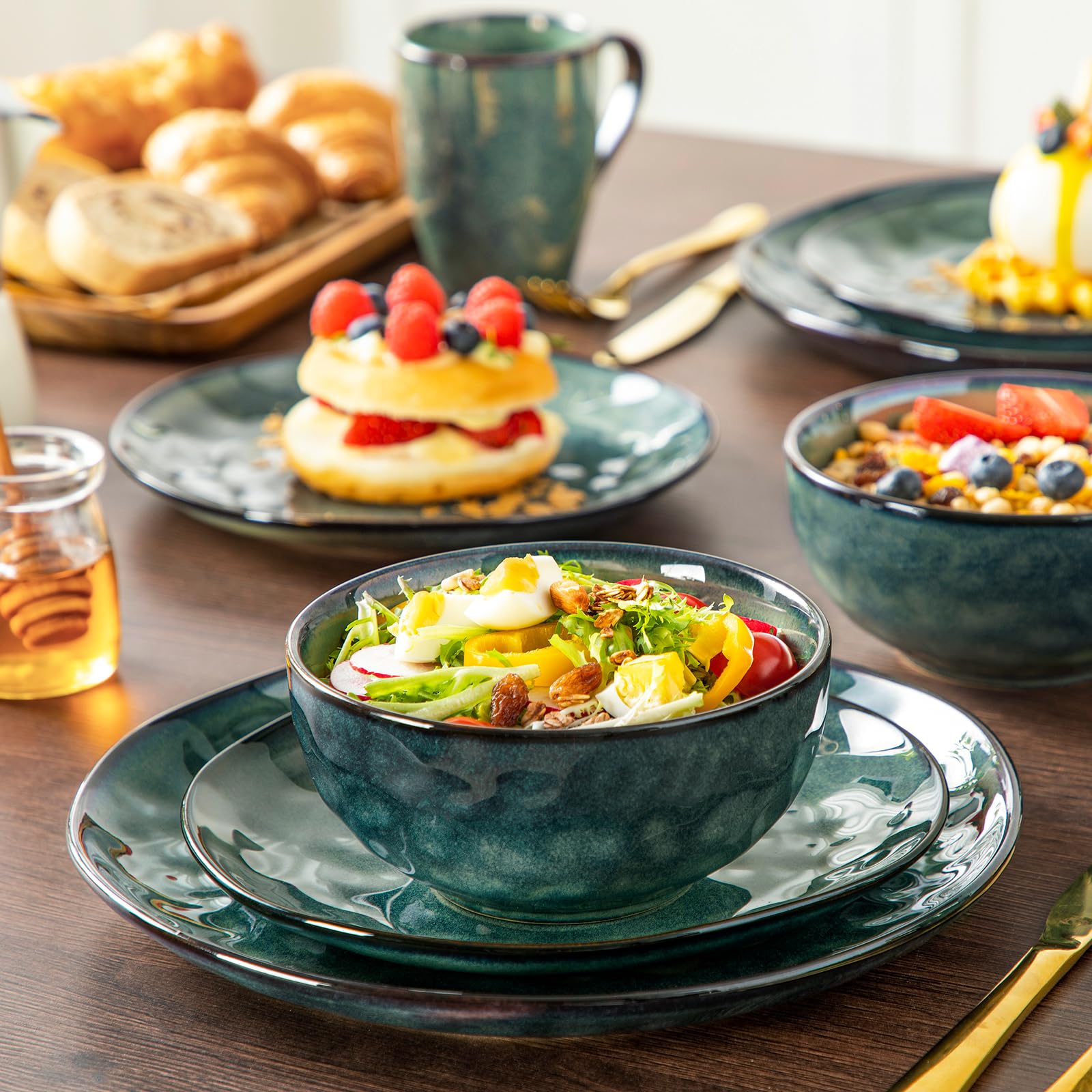 vancasso Starry 16 Pieces Green Dinnerware Set, Reactive Change Glaze Dinner Set, Plates and Bowls Set