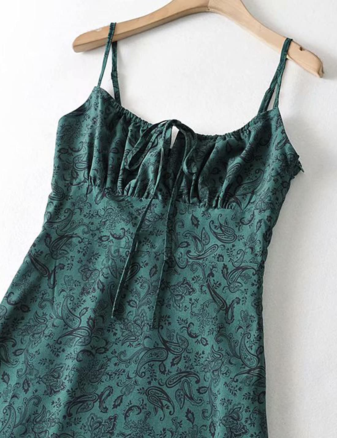 Omoone Womens Floral Dress Low-Cut Square Neck Spaghetti Strap Tie Bodycorn 90s Y2k Sun Dresses (01Green, Medium)