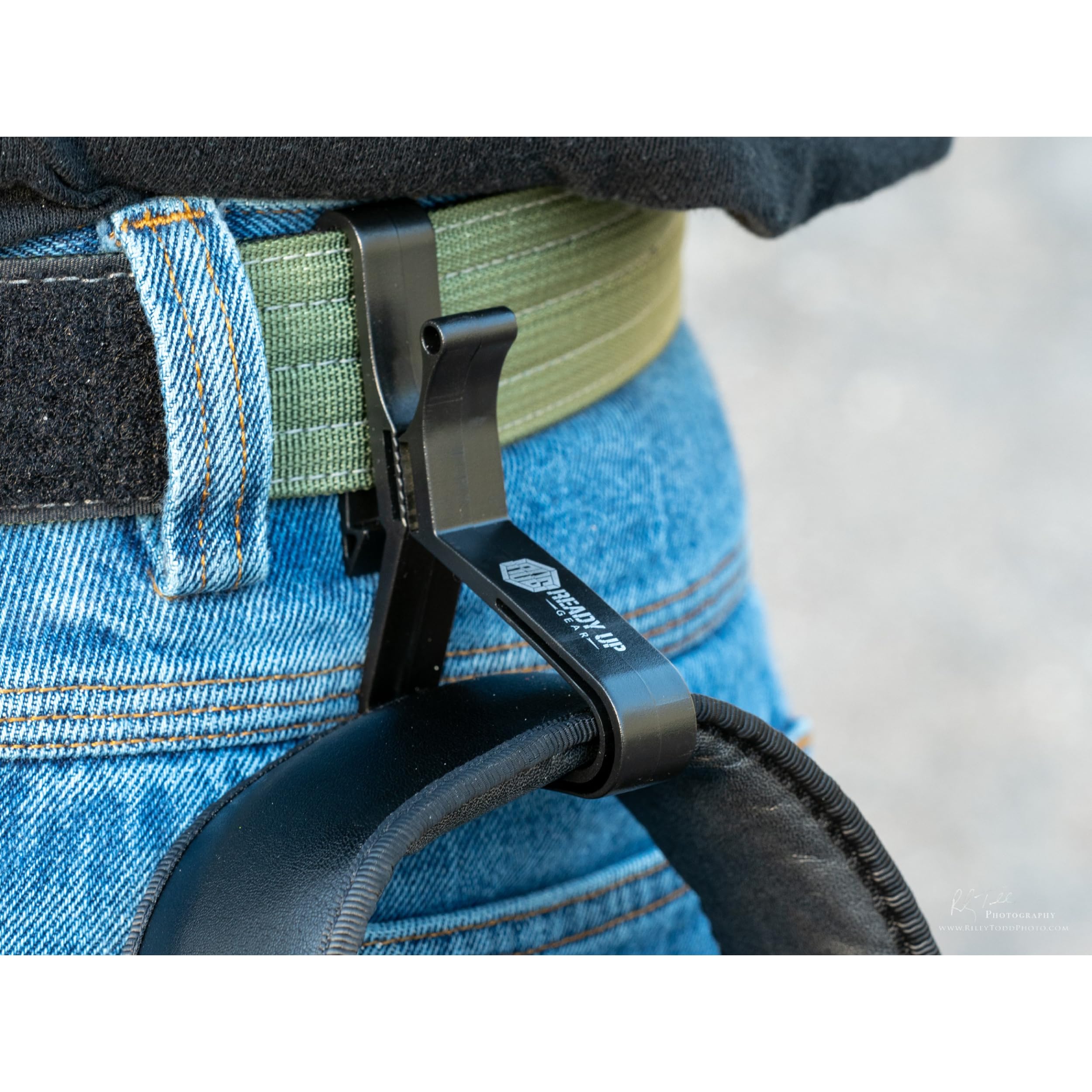 Ready Up Gear EarClip β Universal Belt Clip for Ear Muffs - Neodymium Magnetic Closure - Fits Belts up to 2 Inches - Black, Secure & Convenient Hearing Protection Holder