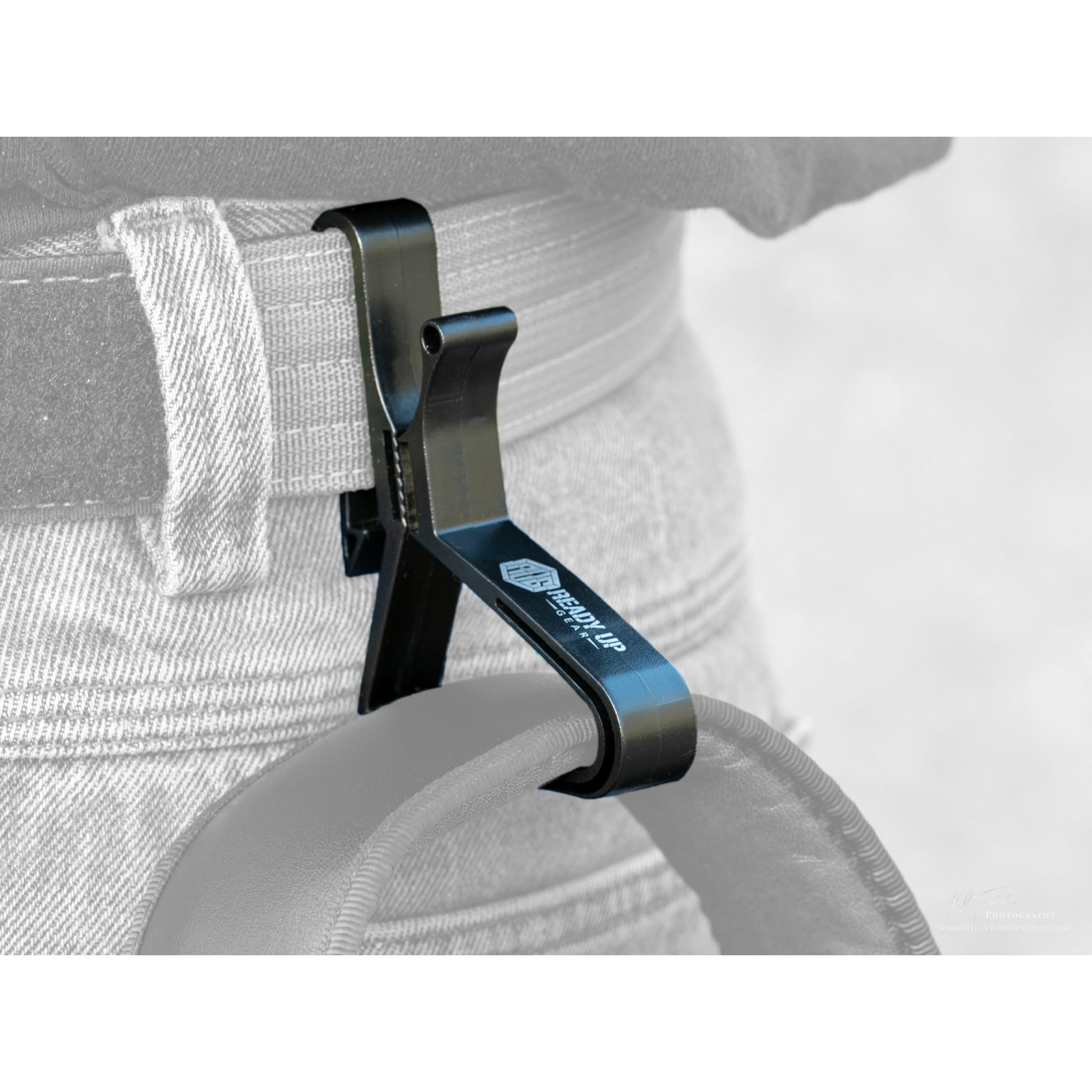 Ready Up Gear EarClip β Universal Belt Clip for Ear Muffs - Neodymium Magnetic Closure - Fits Belts up to 2 Inches - Black, Secure & Convenient Hearing Protection Holder