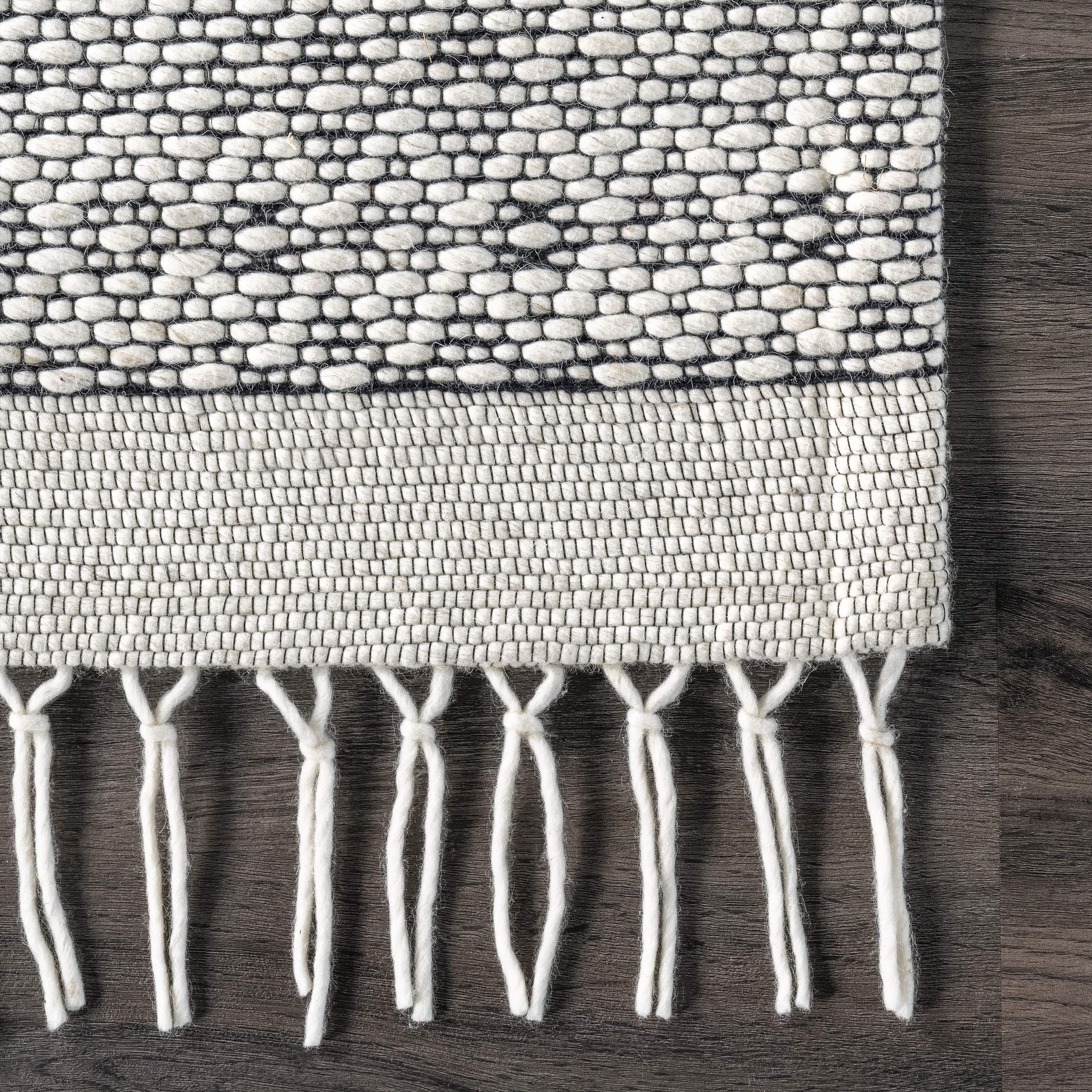nuLOOM Esther Hand Loomed Textured Wool Tassel Area Rug, 8x10, Grey