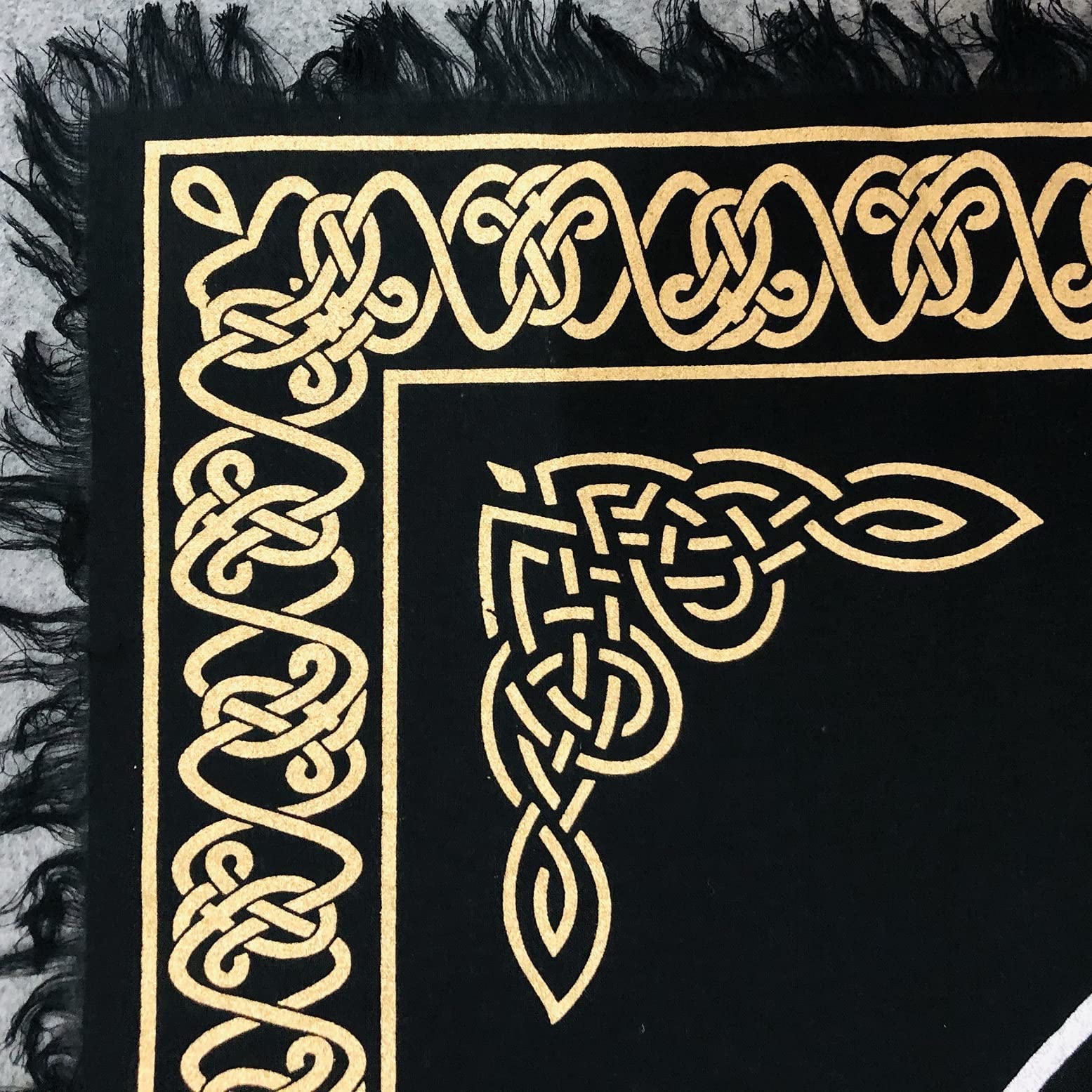 THE ART BOX Altar Cloth Tarot Cards Table Napkins Witchcraft Supplies Black Gold Tablecloth Square Alter Pagan Spiritual Celestial Deck Cloth with Fringes, Magical Pagan, 36x36 Inches