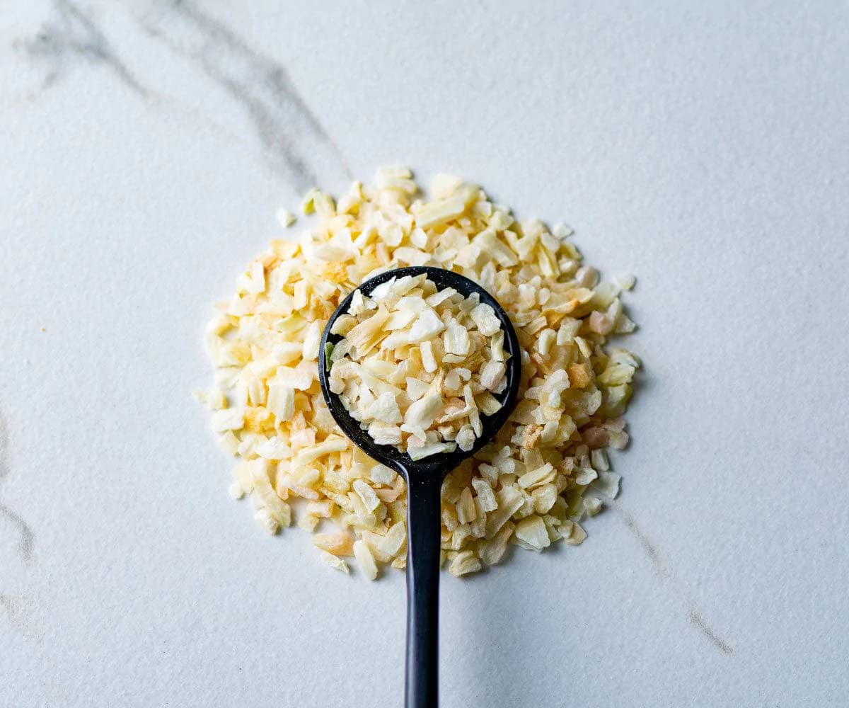 Savory Spice Minced Onion - Dried Minced Onion Flakes Seasoning | Add Real Onion Flavor to Recipes (Medium Jar - Net: 2.15 oz)
