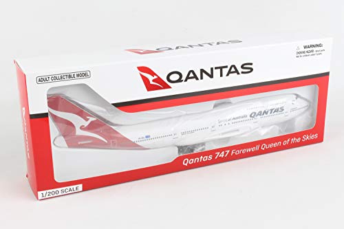 Daron SkyMarks Qantas 747-400 1/200 Farewell Queen of The Skies VH-OEJ (SKR1064)