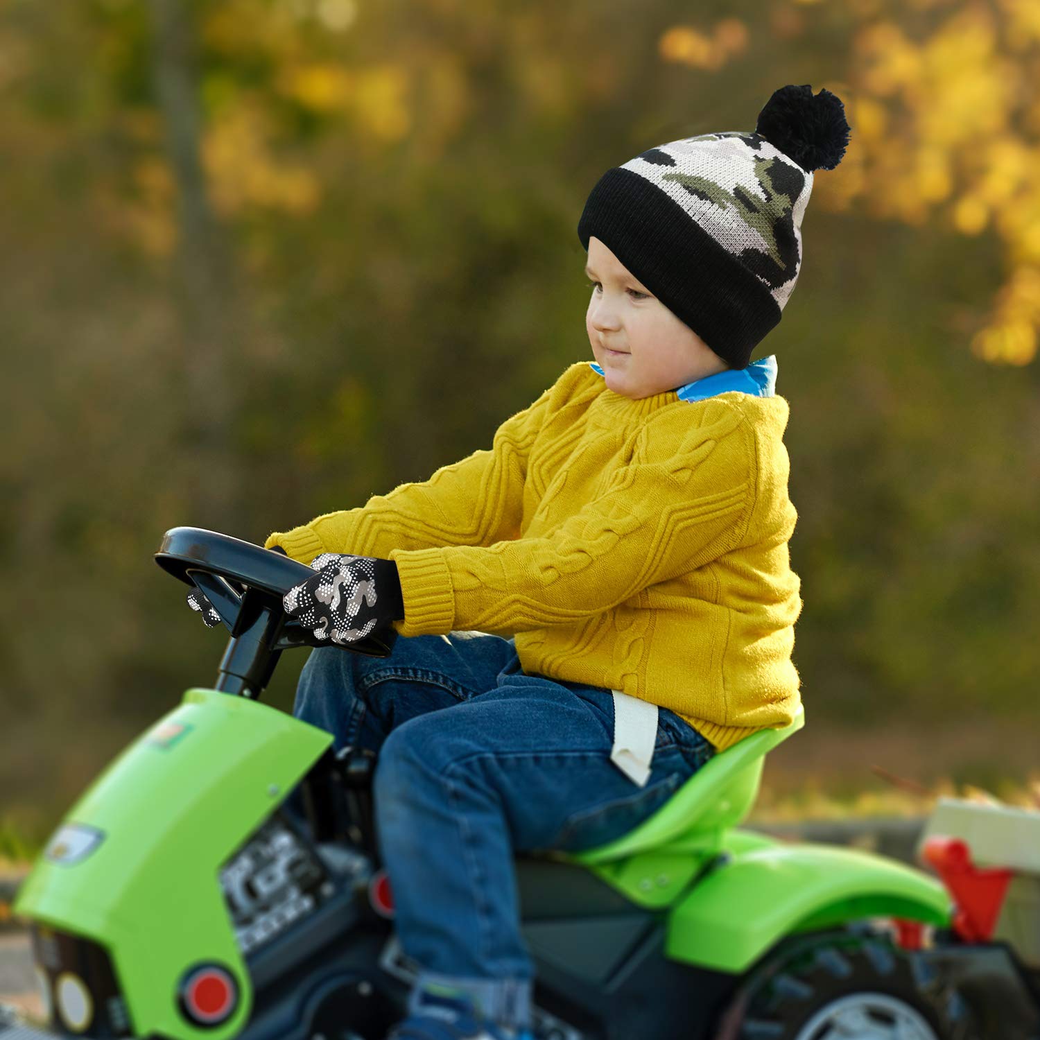 Evridwear 3 Piece Kids Children Boys Girls Magic Grip Winter Fall Gloves and Hat Set for Cool Cold Weather (Camo Black)