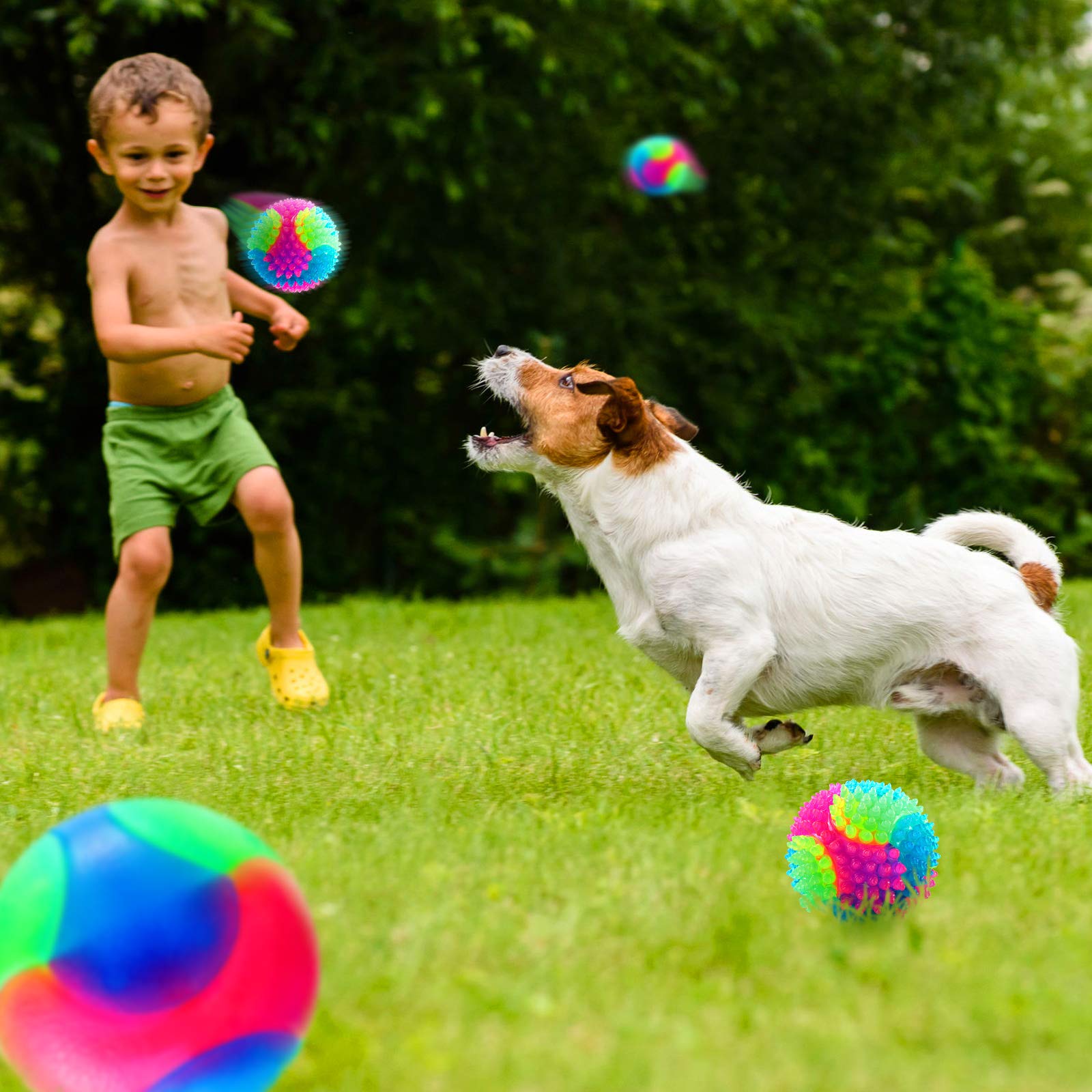 Sumind 4 Pieces Light Up Dog Balls Glowing Elastic LED Flashing Spike Pet Molar Light Color Balls Interactive Pet Toys for Cats Dogs Chewing Playing (2.2 Inch, 2 Styles)