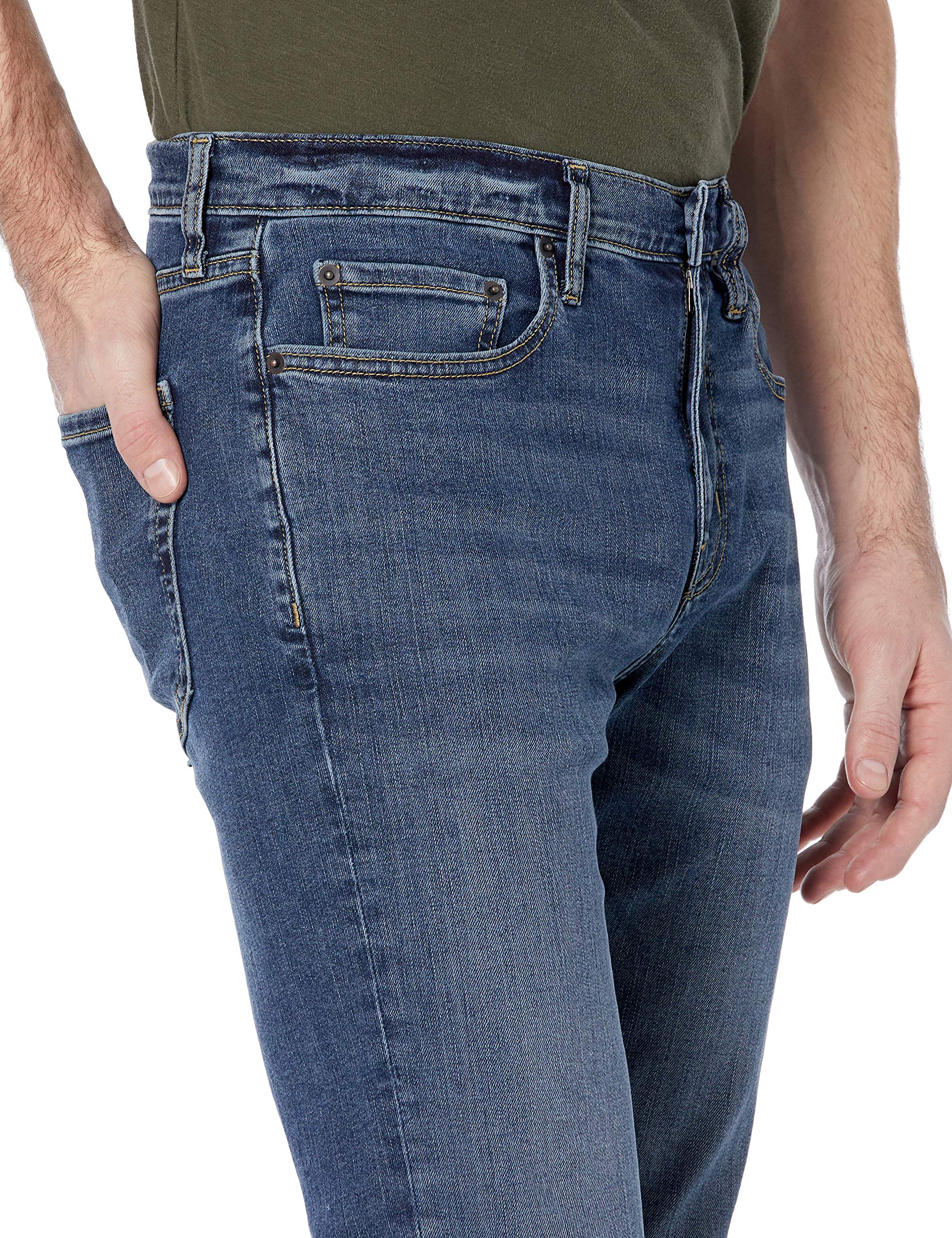 Amazon Essentials Mens Jeans Slim Fit Stretch, Light Wash, 36W x 28L