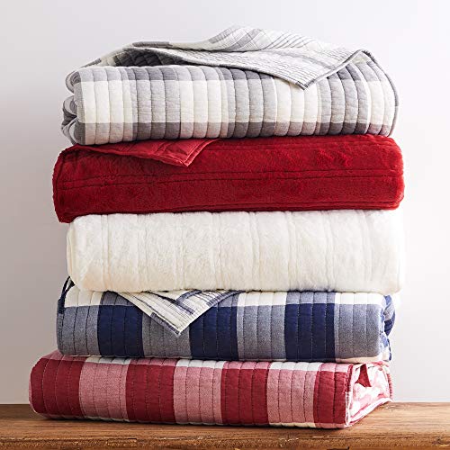 Levtex Home - Faux Fur King Quilt - Red - Quilt (106 x 92 in.) - Polyester Faux Fur