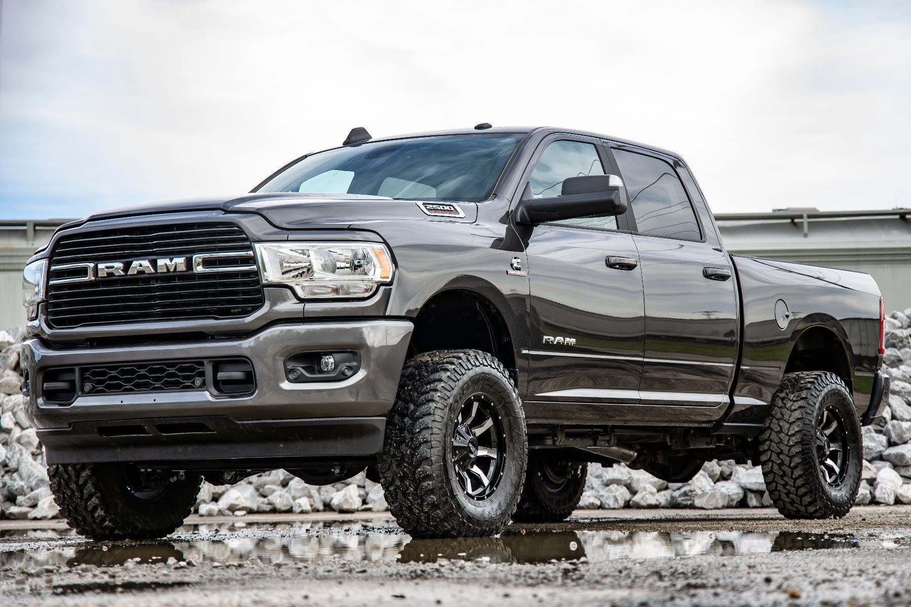 Rough Country 2.5" Leveling Kit for 14-24 Ram 2500 | 13-24 Ram 3500 4WD - 37730A
