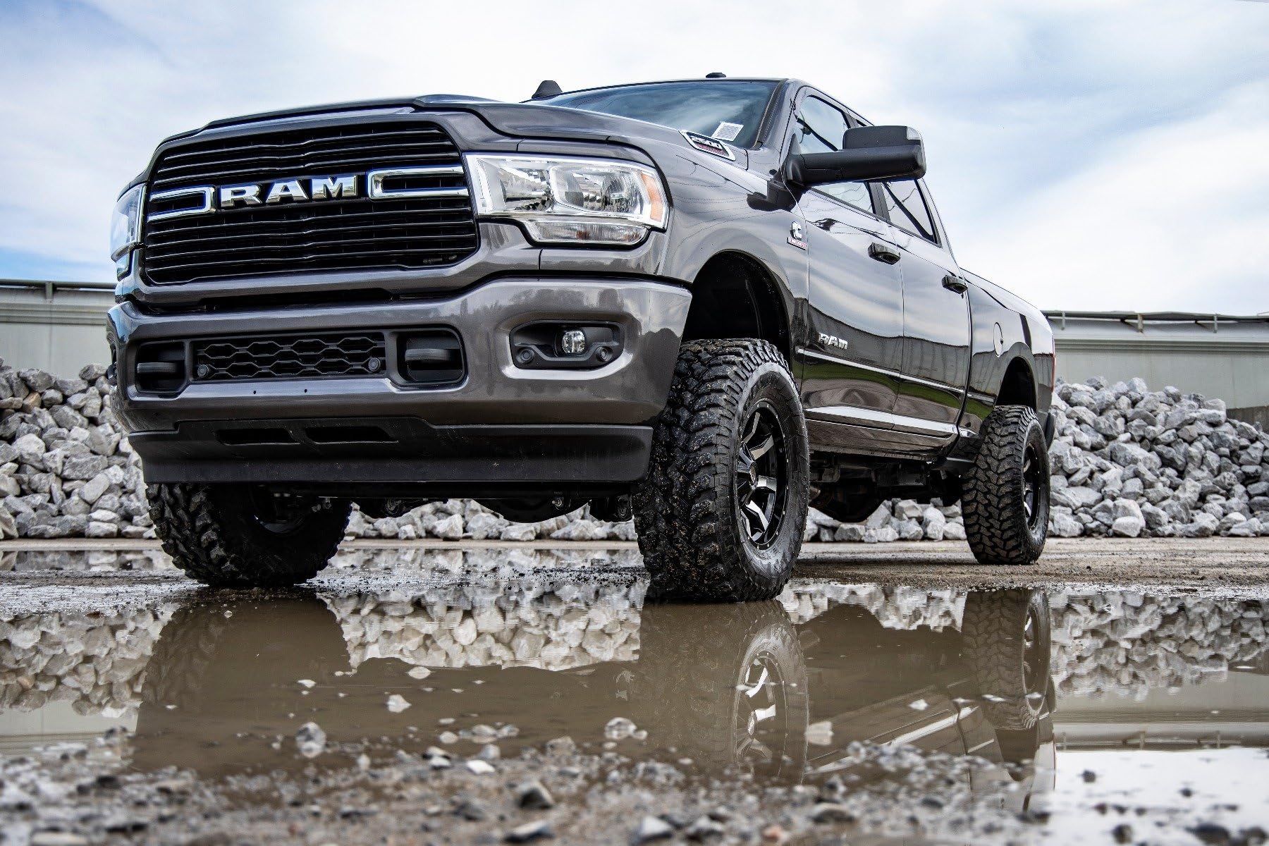 Rough Country 2.5" Leveling Kit for 14-24 Ram 2500 | 13-24 Ram 3500 4WD - 37730A
