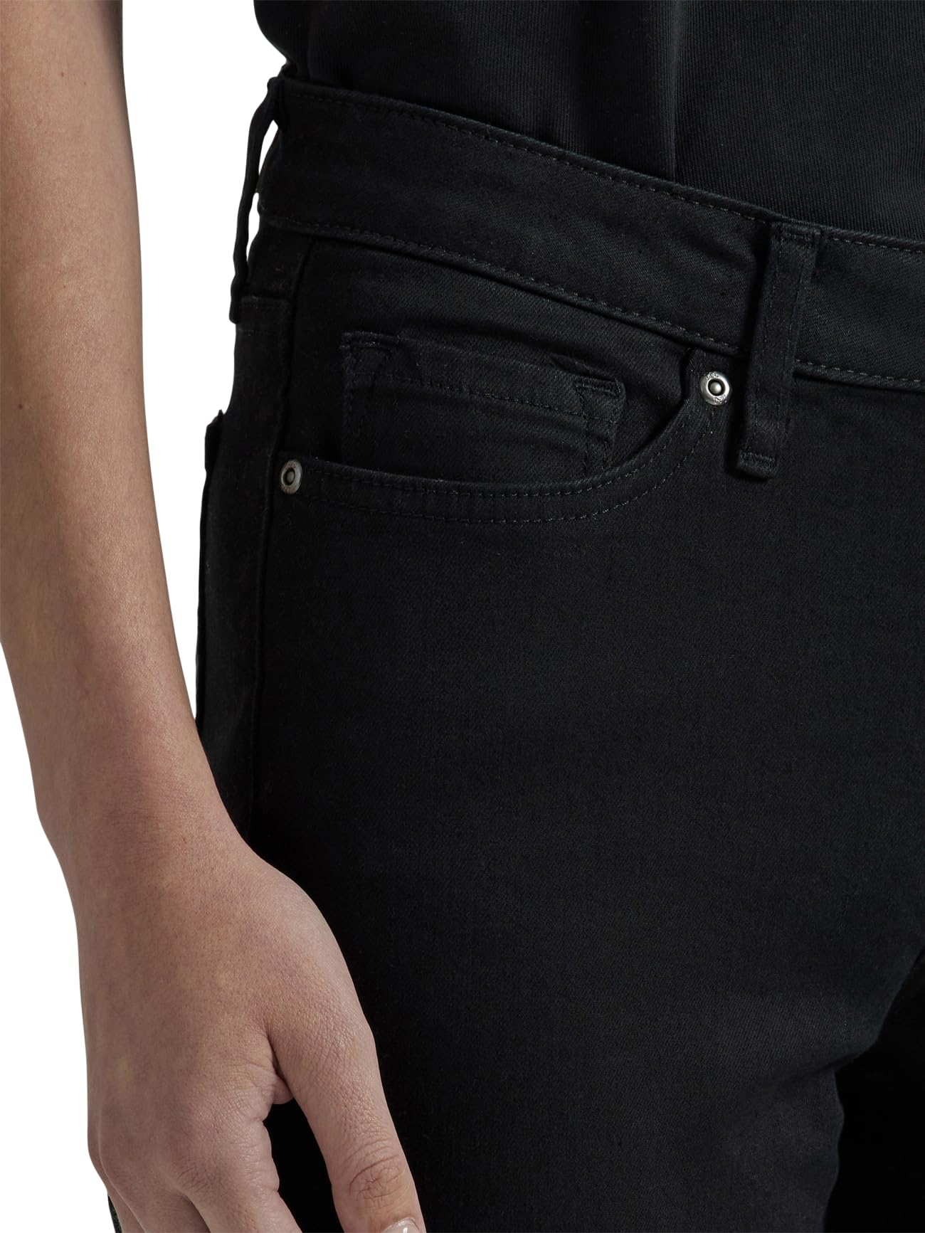 Lee Women's Legendary Mid Rise Straight Leg Jean Black 4 Short