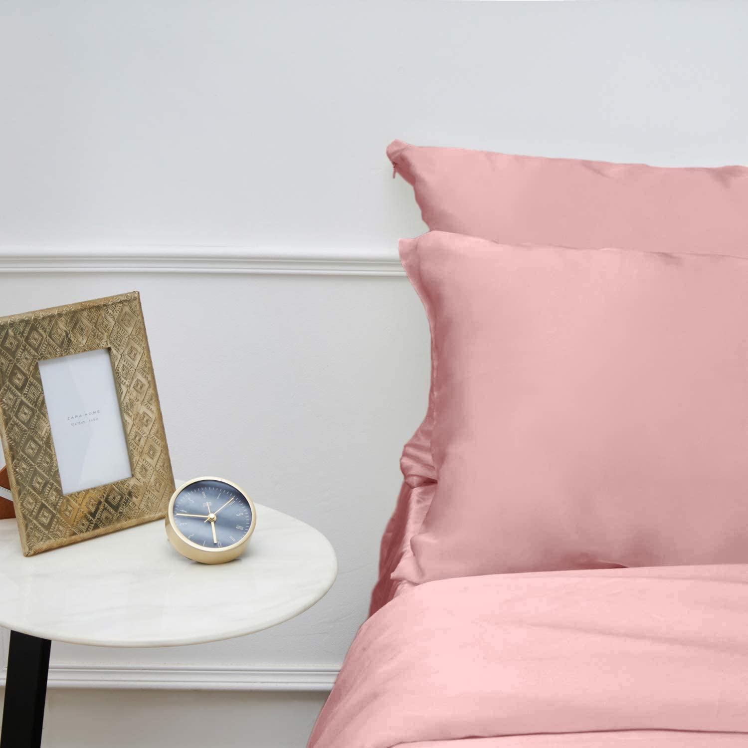 INSSL Silk Pillowcase for Women, Mulberry Silk Pillowcase for Hair and Skin and Stay Comfortable and Breathable During Sleep (Queen, Coral)