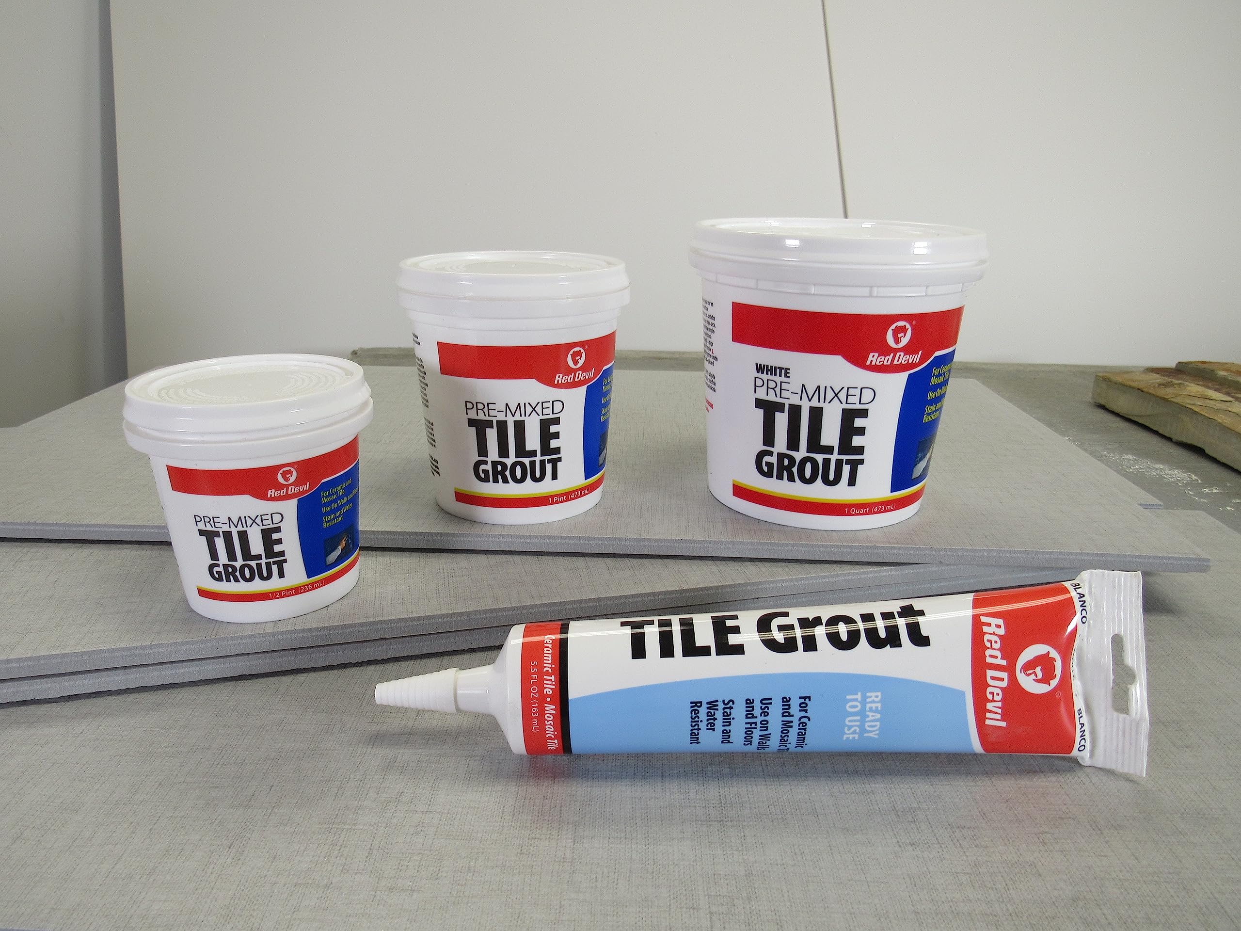 Red Devil 0425 Pre-Mixed Tile Grout Squeeze Tube, 5.5 oz, White, 12 Pack