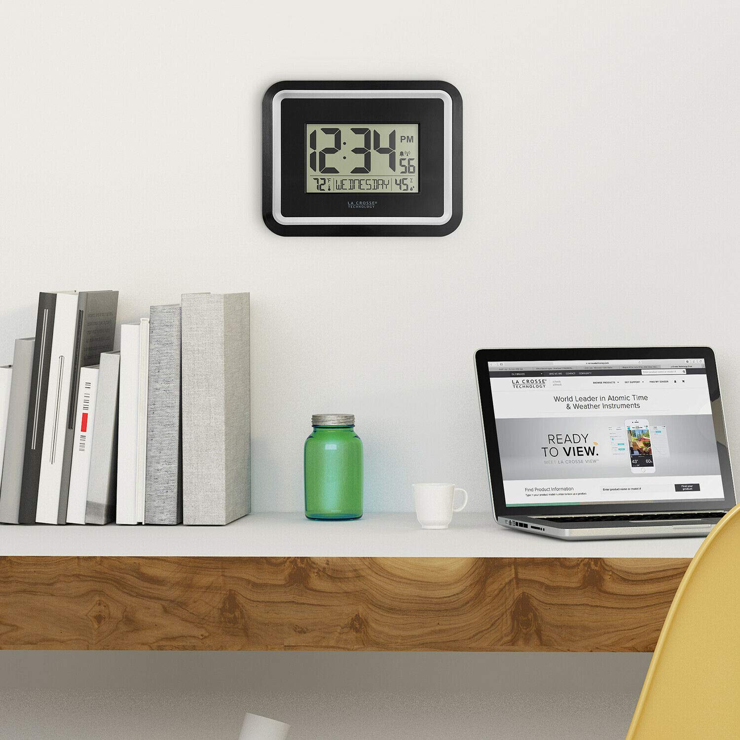 La Crosse Technology BBB84022 Atomic Digital Wall Clock with in Temp & Humidity