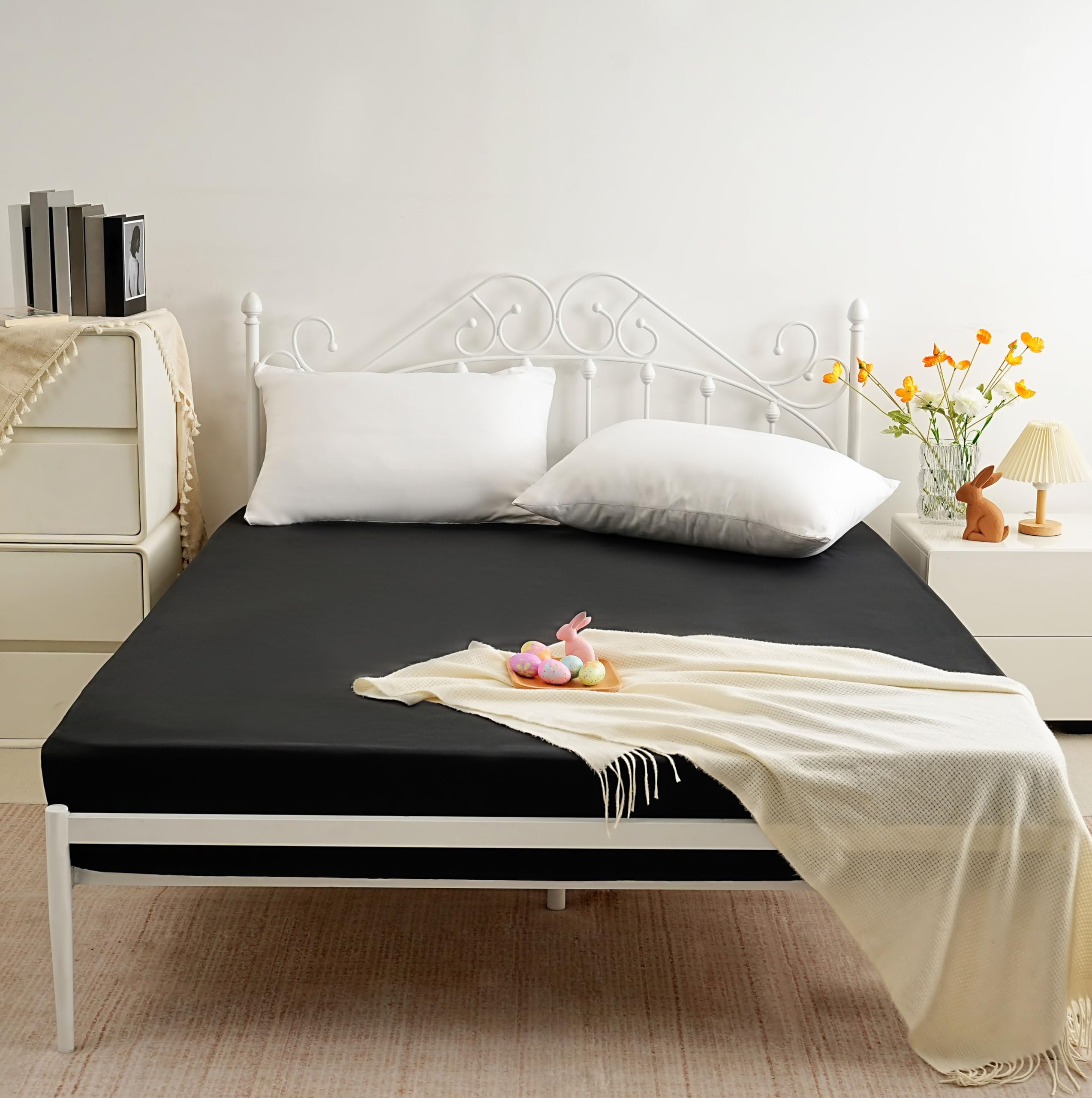 AYASW Fitted Sheet Only Full Size Deep Pocket 16 Inches Soft and Cozy Bed Bottom Sheet 1 Piece 1800 Double Brushed Microfiber Wrinkle Fade Resistant Easy Care Stable Black Holiday Decor