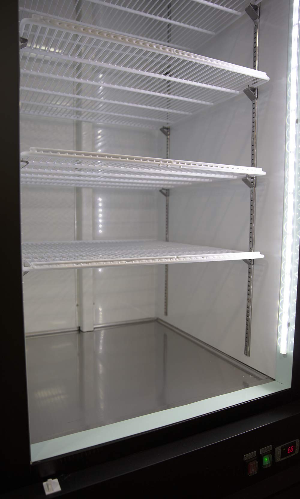 Commercial Grade 1 Glass Door Merchandiser Refrigerator | Fog Resistant Glass | 23 Cu. Ft. | 4 Adjustable Shelves | 28.4" x 31.9" x 82.625”