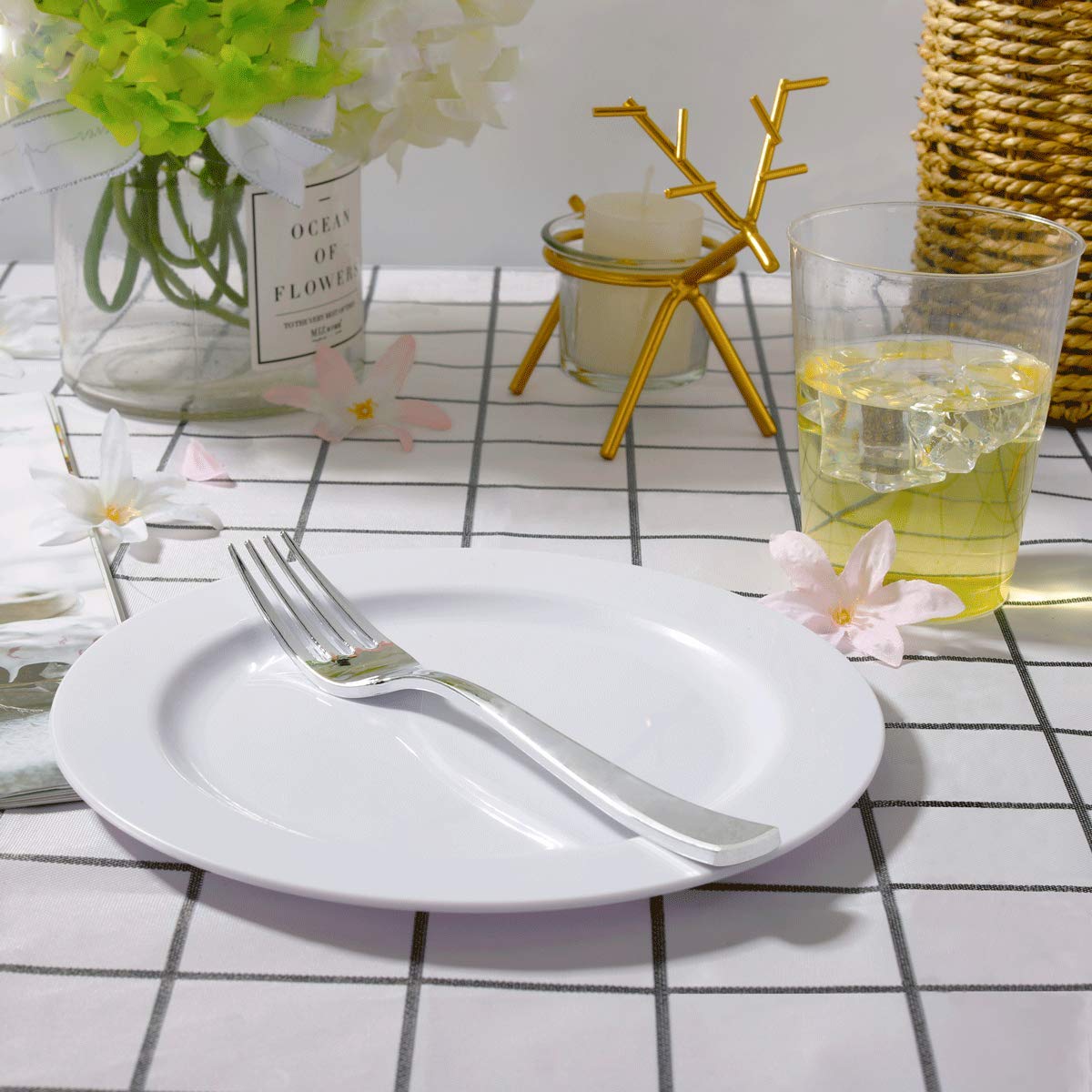 I00000 50Pcs White Plastic Dinner Plates 10.25 Inch, Premium Disposable Party Plates, Safe and Reusable, Heavy Duty Plastic Plates Perfect for Wedding & Party