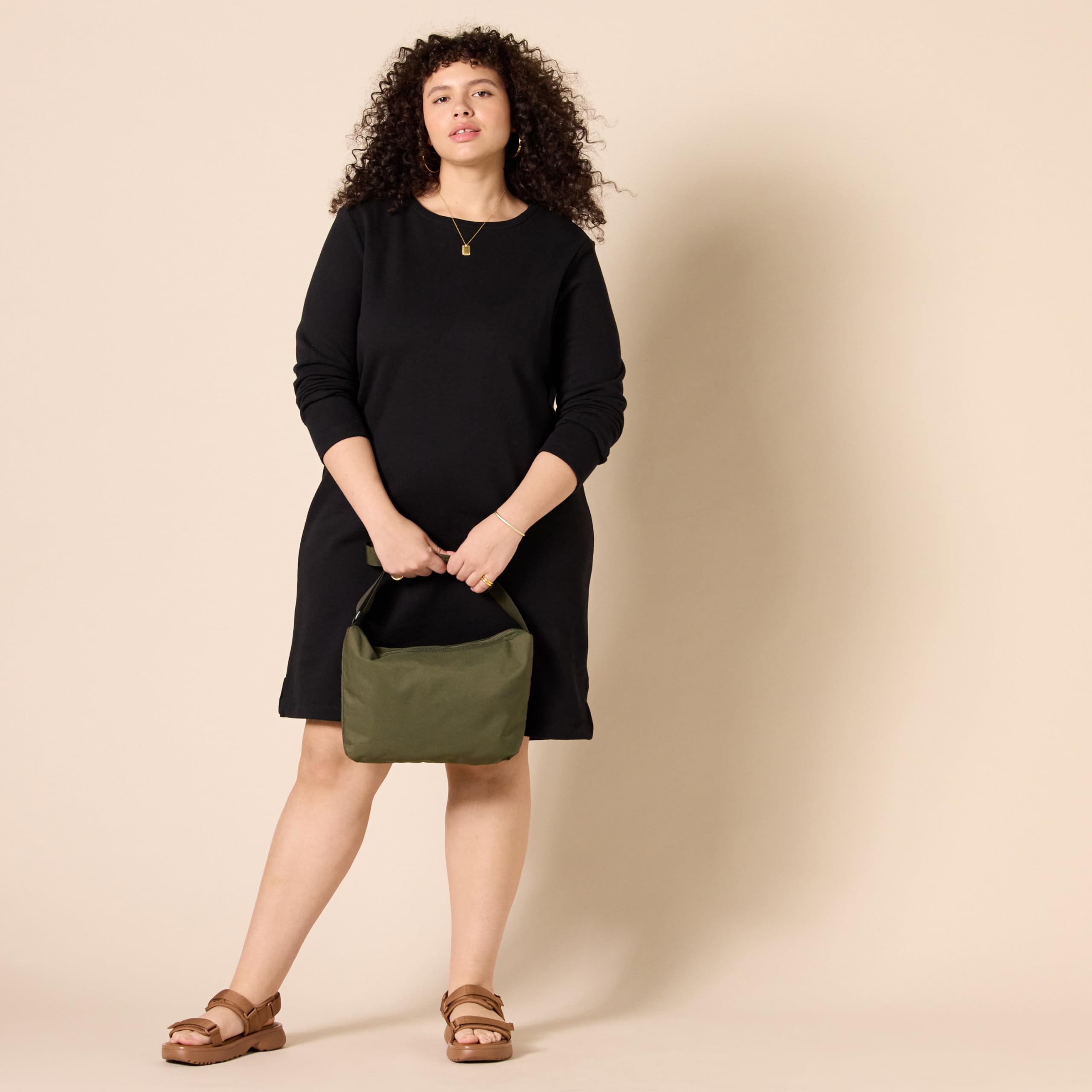 Amazon Essentials Women's Crewneck Long-Sleeve Fleece Above-The-Knee Dress, Black, X-Large