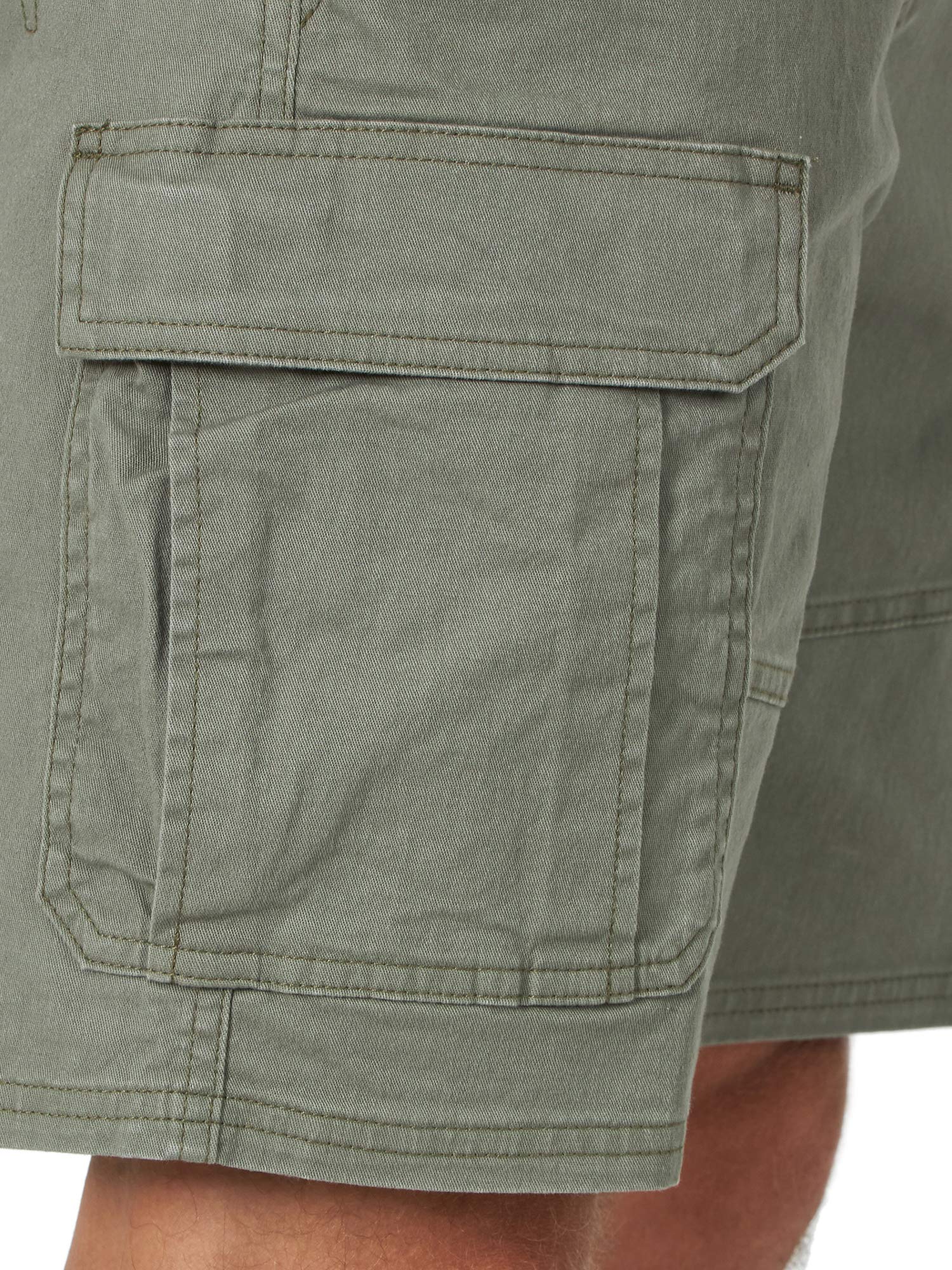 Wrangler Authentics Men's Classic Cargo Stretch Short, Dusty Olive, 33