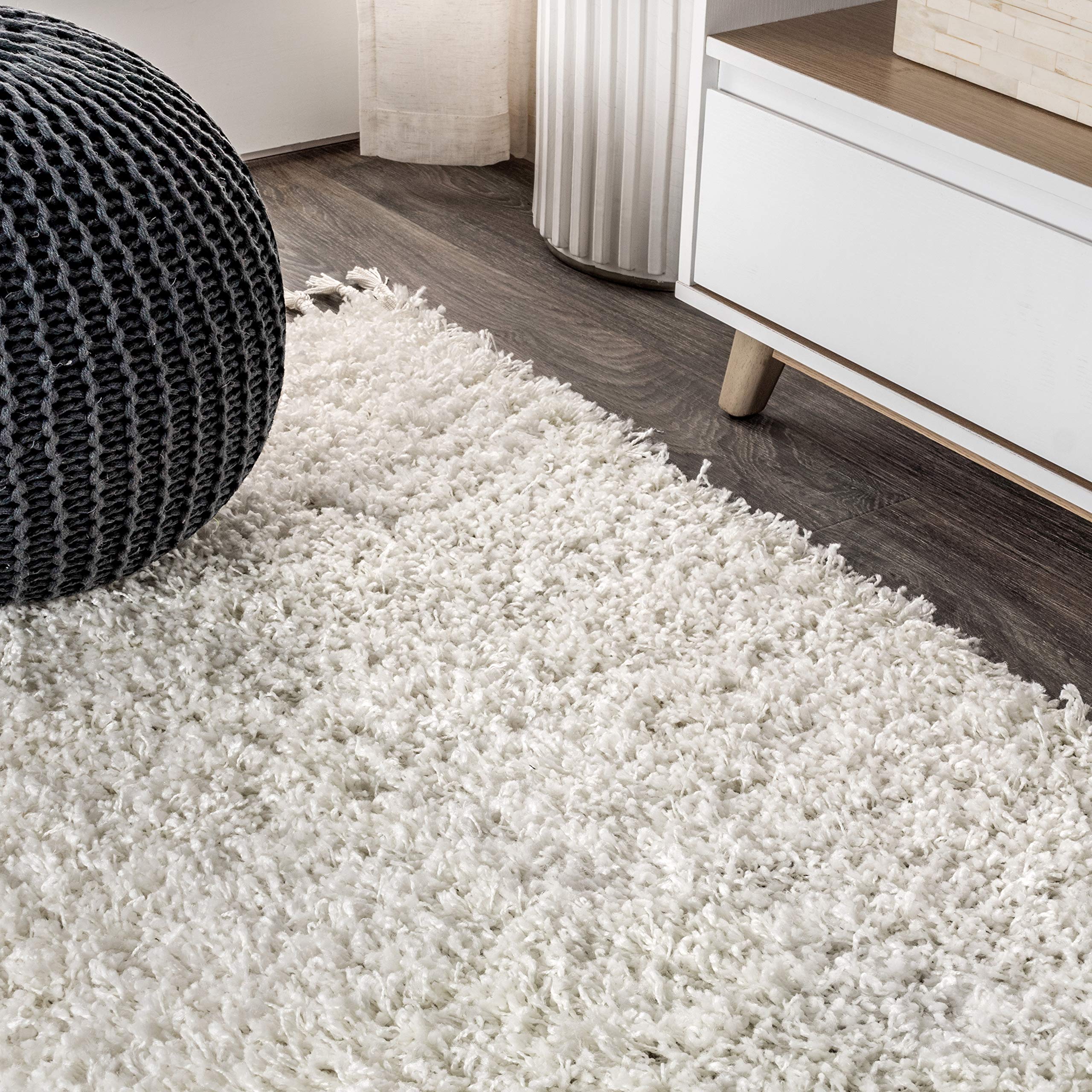 JONATHAN Y MCR100A-8 Mercer Shag Plush Tassel Indoor Area-Rug Bohemian Modern Contemporary Solid Easy-Cleaning Bedroom Kitchen Living Room, 8 X 10, White with Tassel
