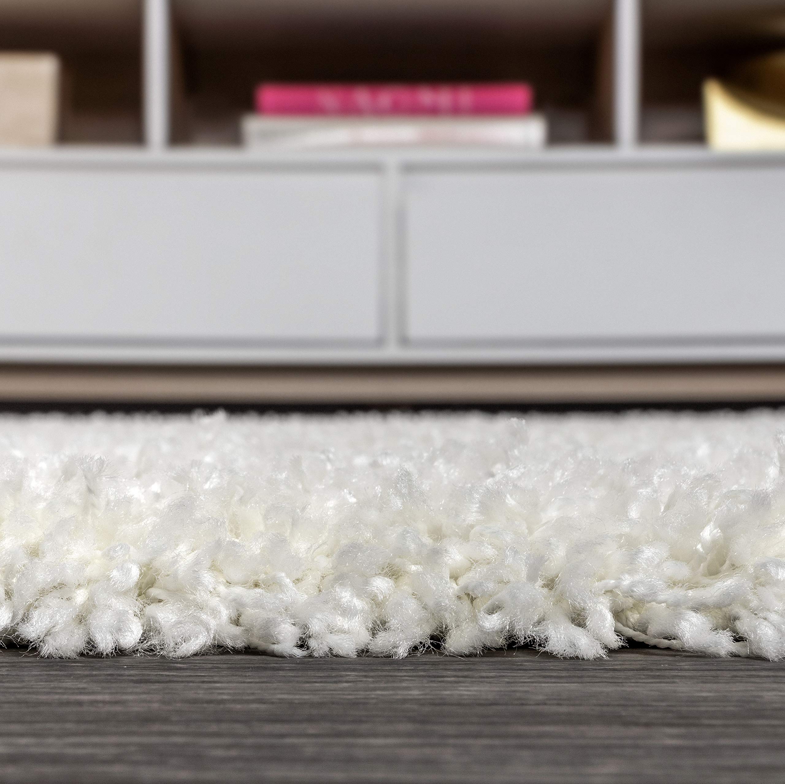 JONATHAN Y MCR100A-8 Mercer Shag Plush Tassel Indoor Area-Rug Bohemian Modern Contemporary Solid Easy-Cleaning Bedroom Kitchen Living Room, 8 X 10, White with Tassel