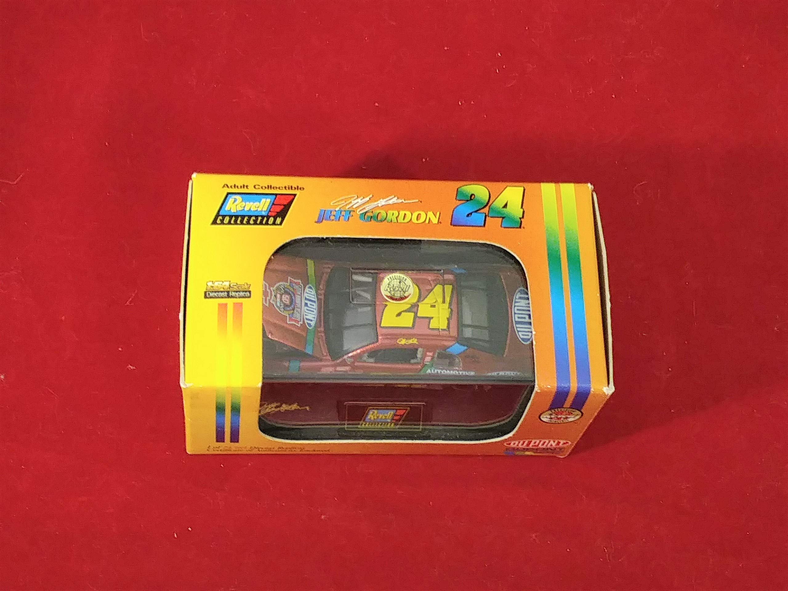 Revell 1998 Collection 1:64 Jeff Gordon #24 DuPont Chromalusion /24984 NASCAR