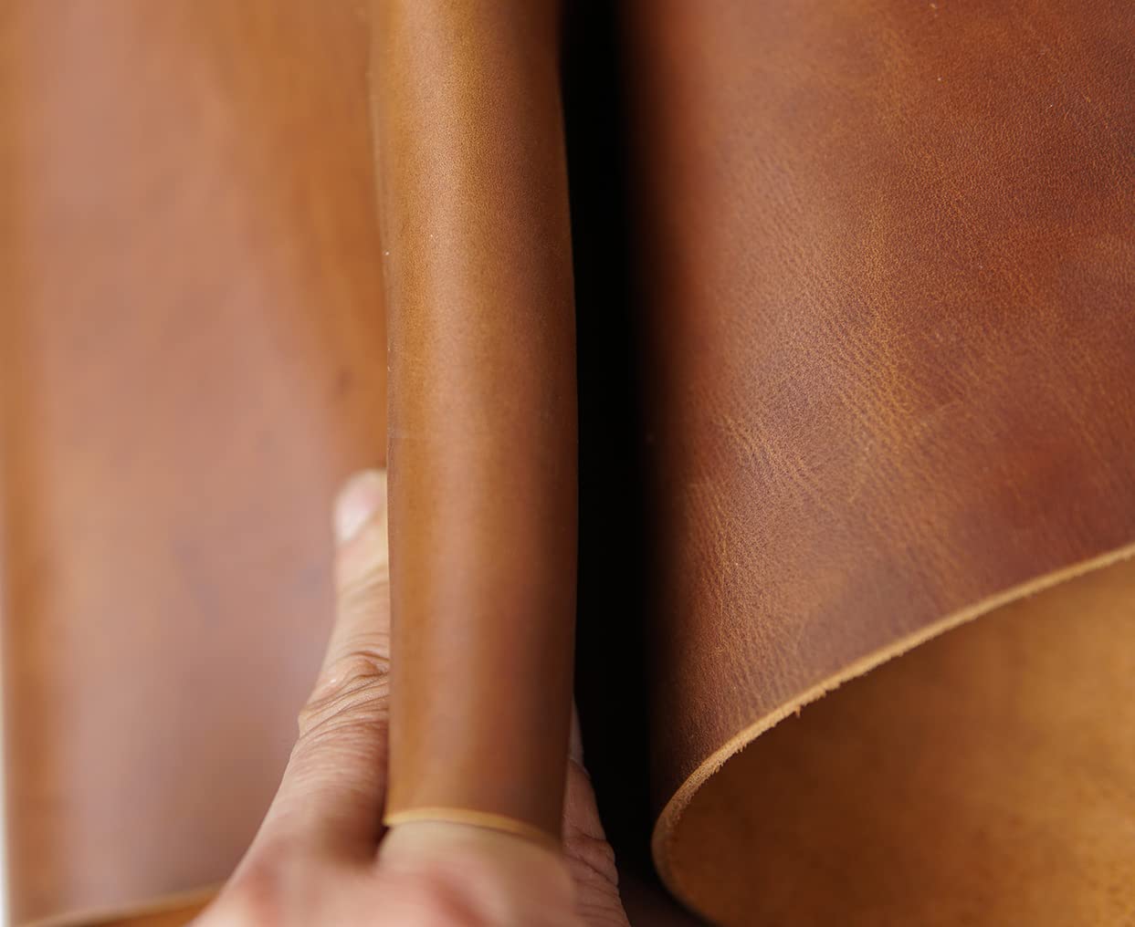 Jeereal Tooling Leather Sheets 2.0mm (5-5.5oz) Thick Full Grain Cowhide Leather Square for Crafts Crafting Leather