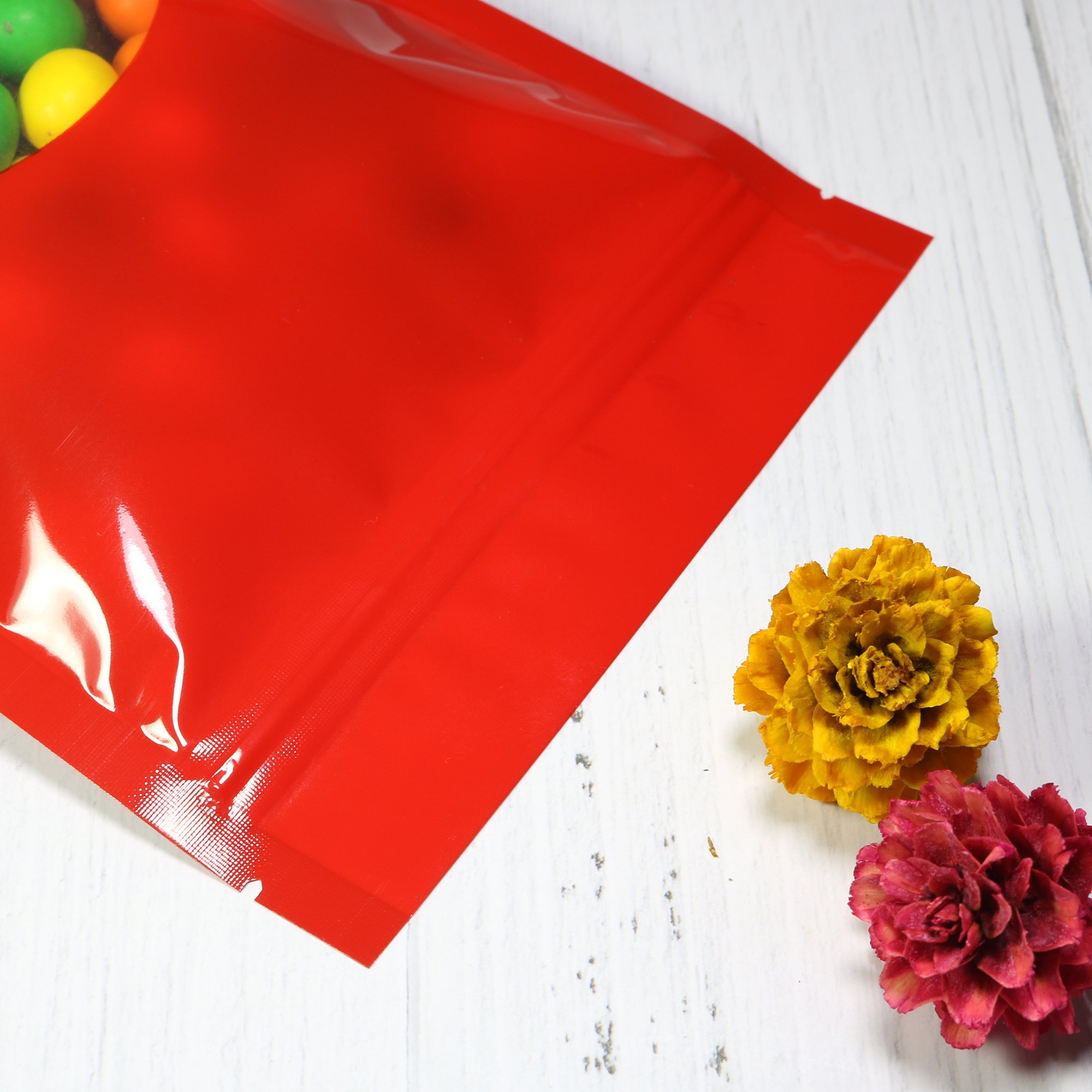 QQ Studio Pack of 100 Glossy Colored Mylar Foil Stand-Up Zip Seal Bags w/Clear Round Window (Glossy Red, 4.0 inches x 6.3 inches)