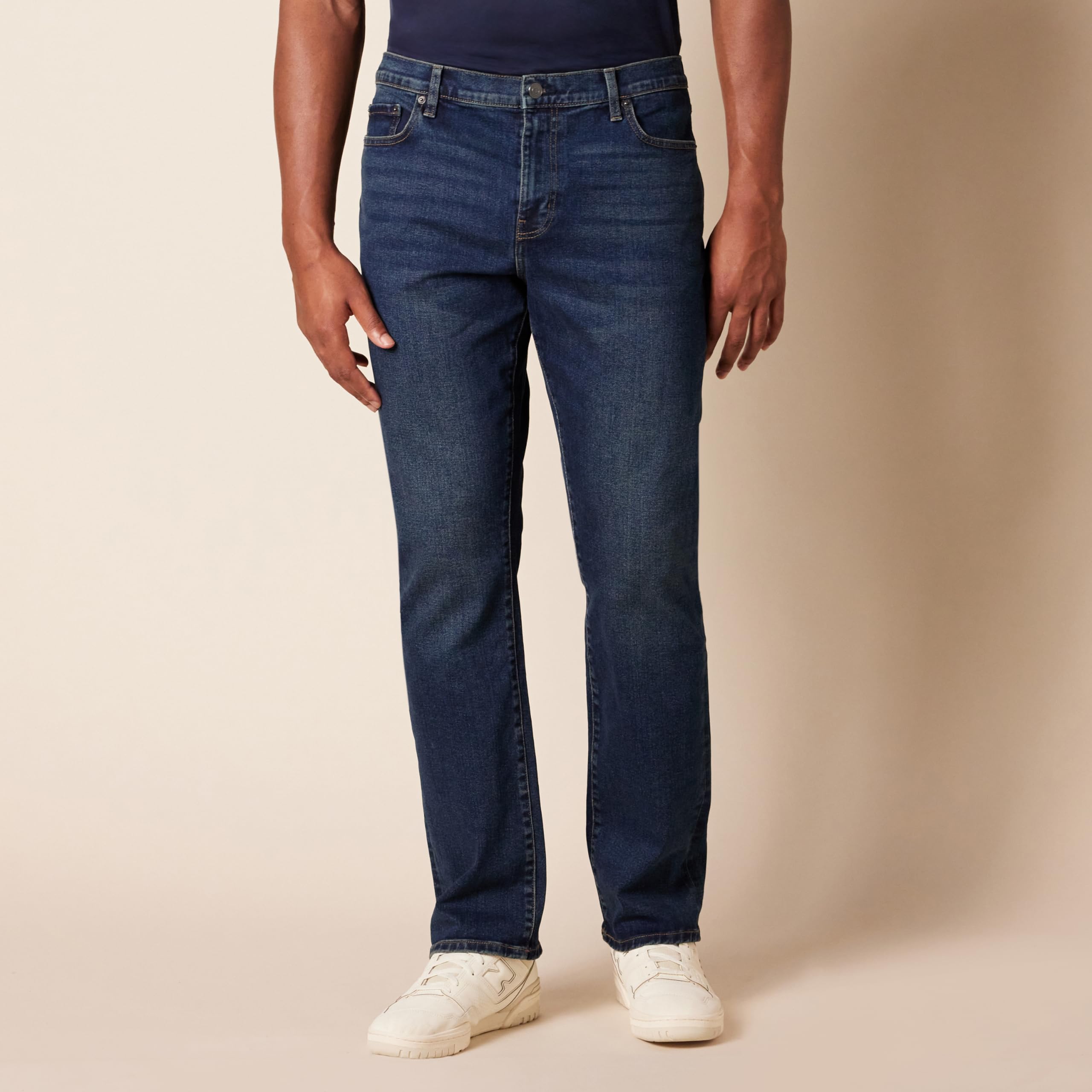 Amazon Essentials Men's Jeans, Slim Fit Stretch, 32W x 34L, Dark Wash, Bootcut