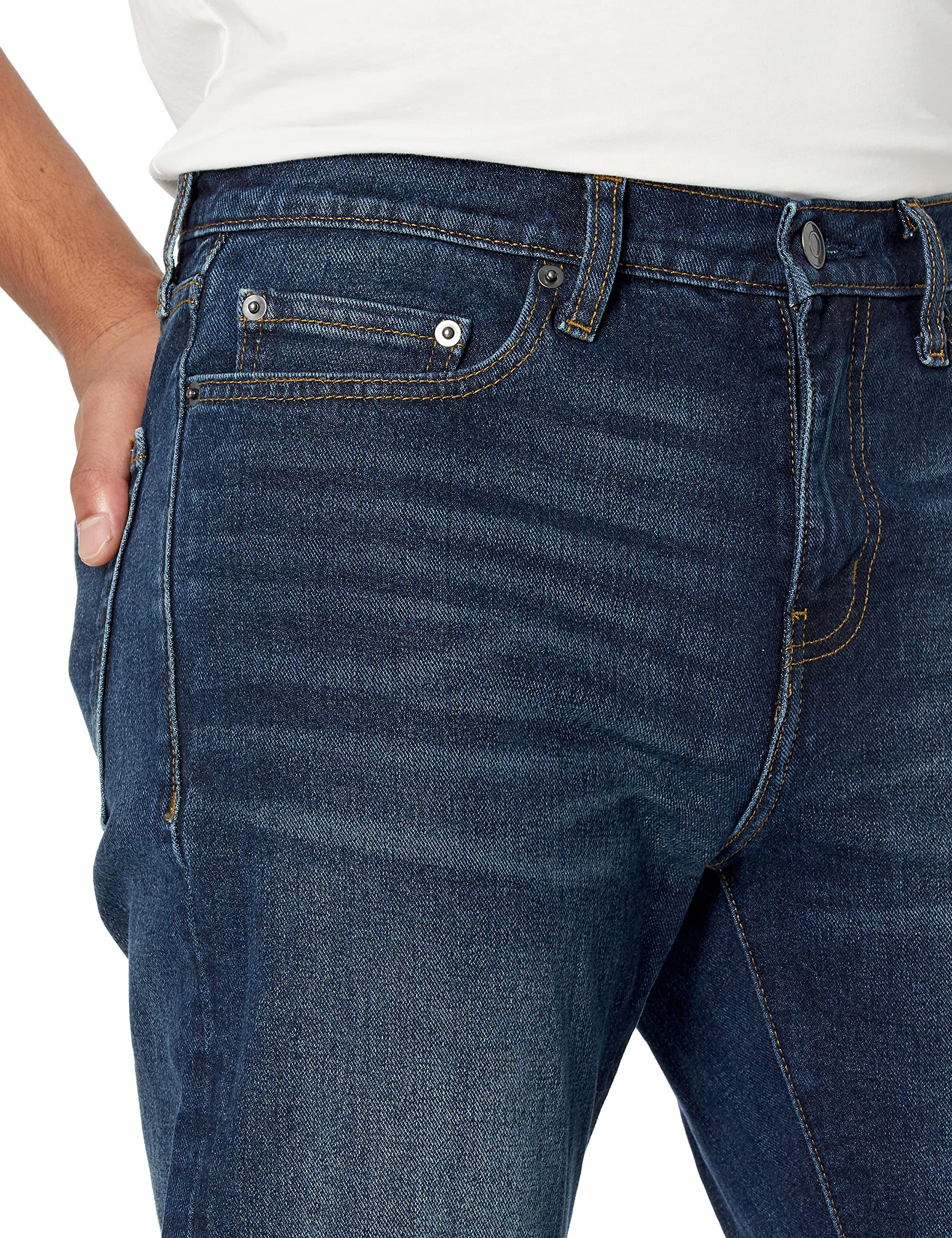 Amazon Essentials Jeans for Men Straight Fit, Bootcut, 34W x 31L, Dark Wash