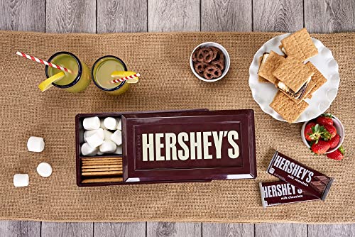 Glow-In-The-Dark HERSHEY’S S’mores Caddy