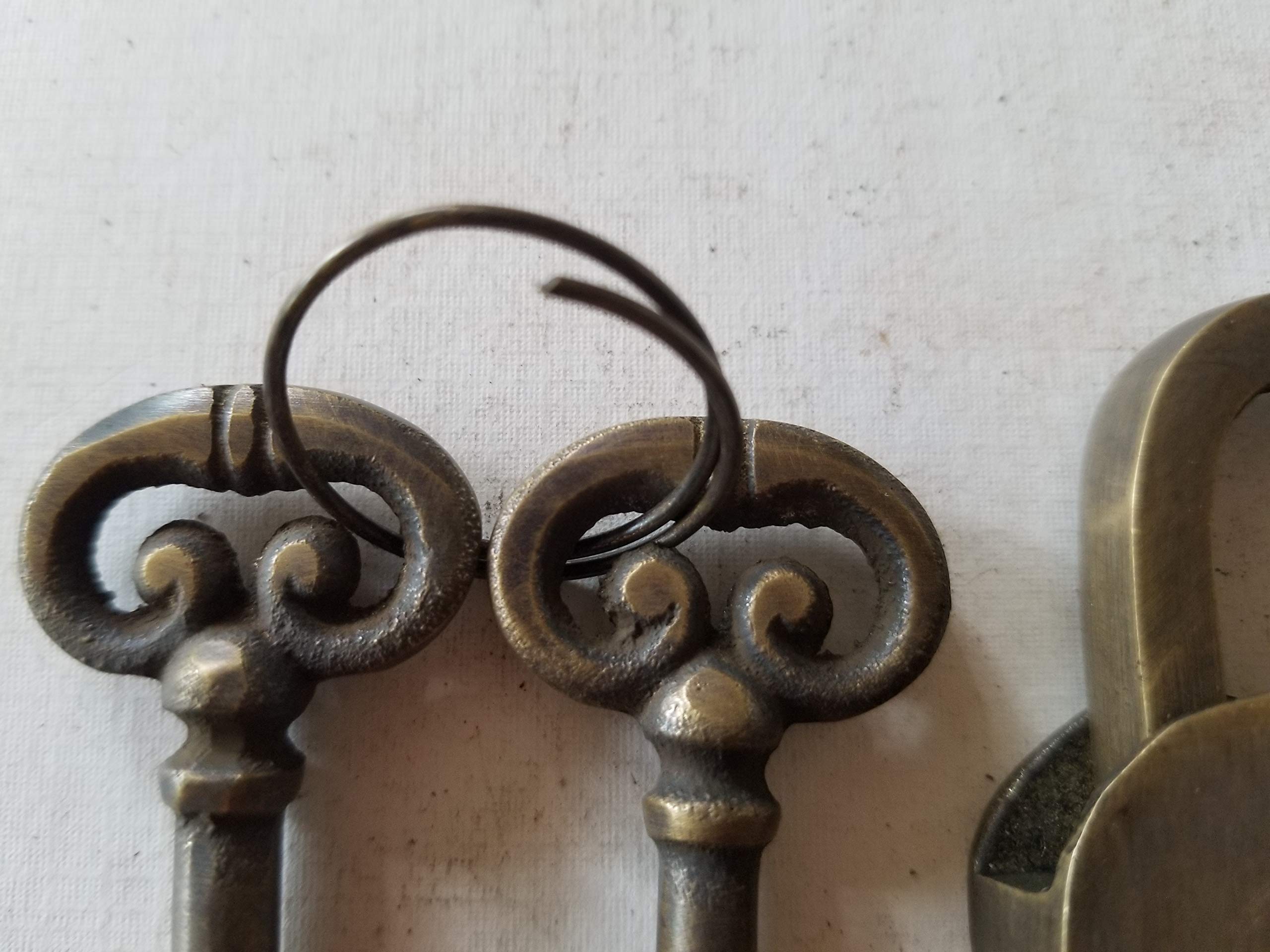 VTG. Small Love Valentines Paris Heart Lock w 2 Skeleton Keys Brass 2 5/8" #L8