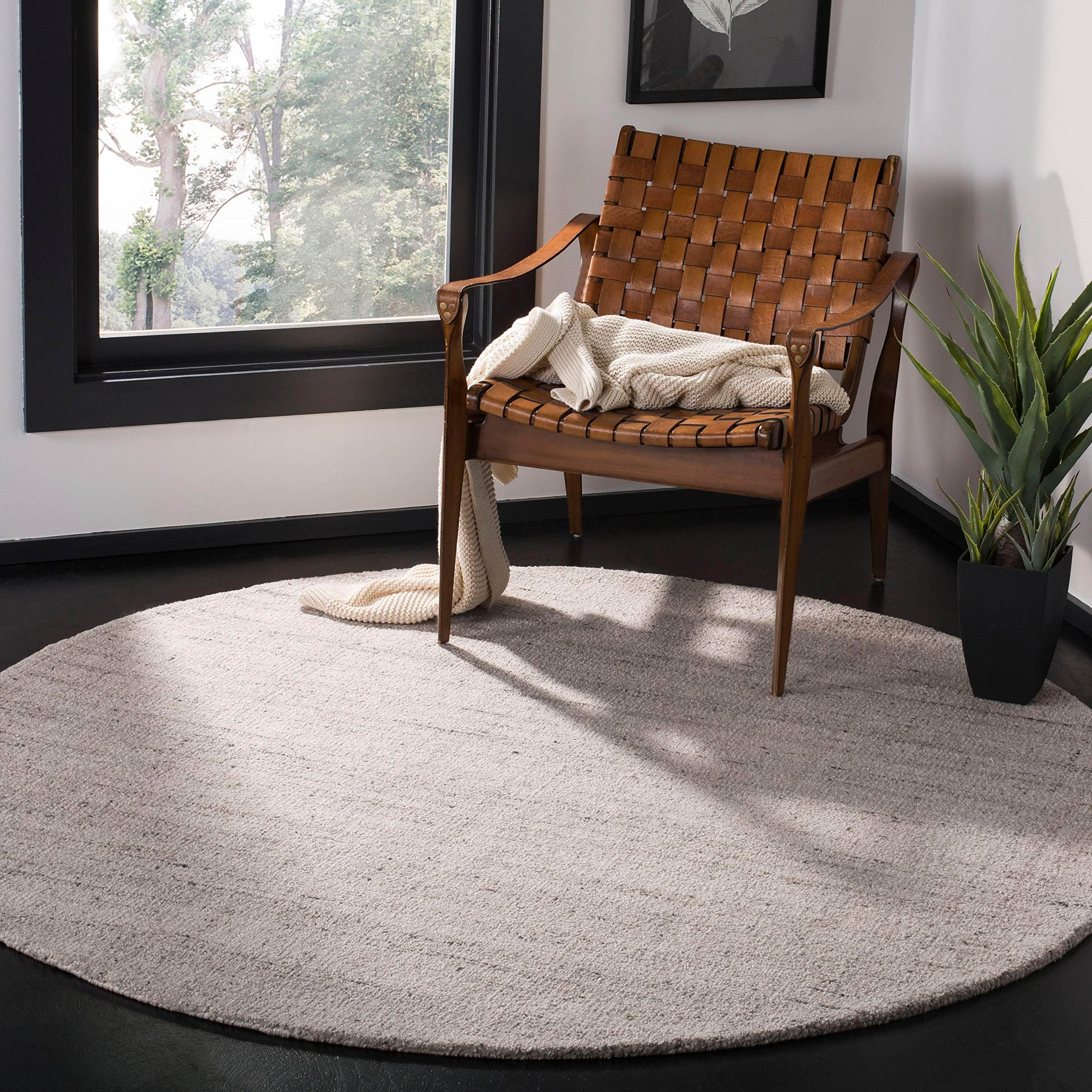 SAFAVIEH Abstract Collection Area Rug - 8' x 10', Light Grey, Handmade Wool & Viscose, Ideal for High Traffic Areas in Living Room, Bedroom (ABT141E)