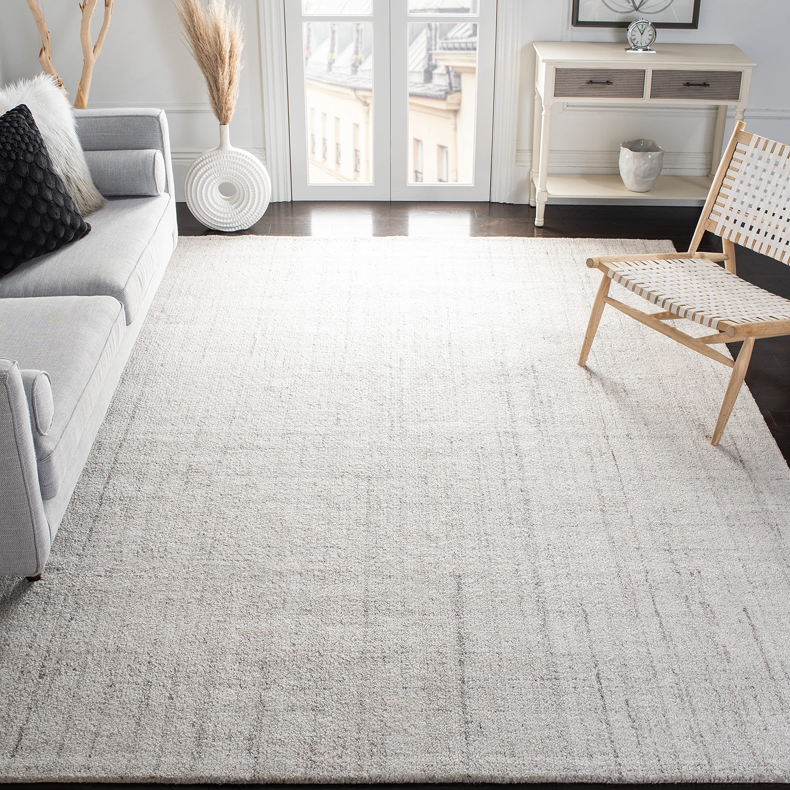 SAFAVIEH Abstract Collection Area Rug - 8' x 10', Light Grey, Handmade Wool & Viscose, Ideal for High Traffic Areas in Living Room, Bedroom (ABT141E)