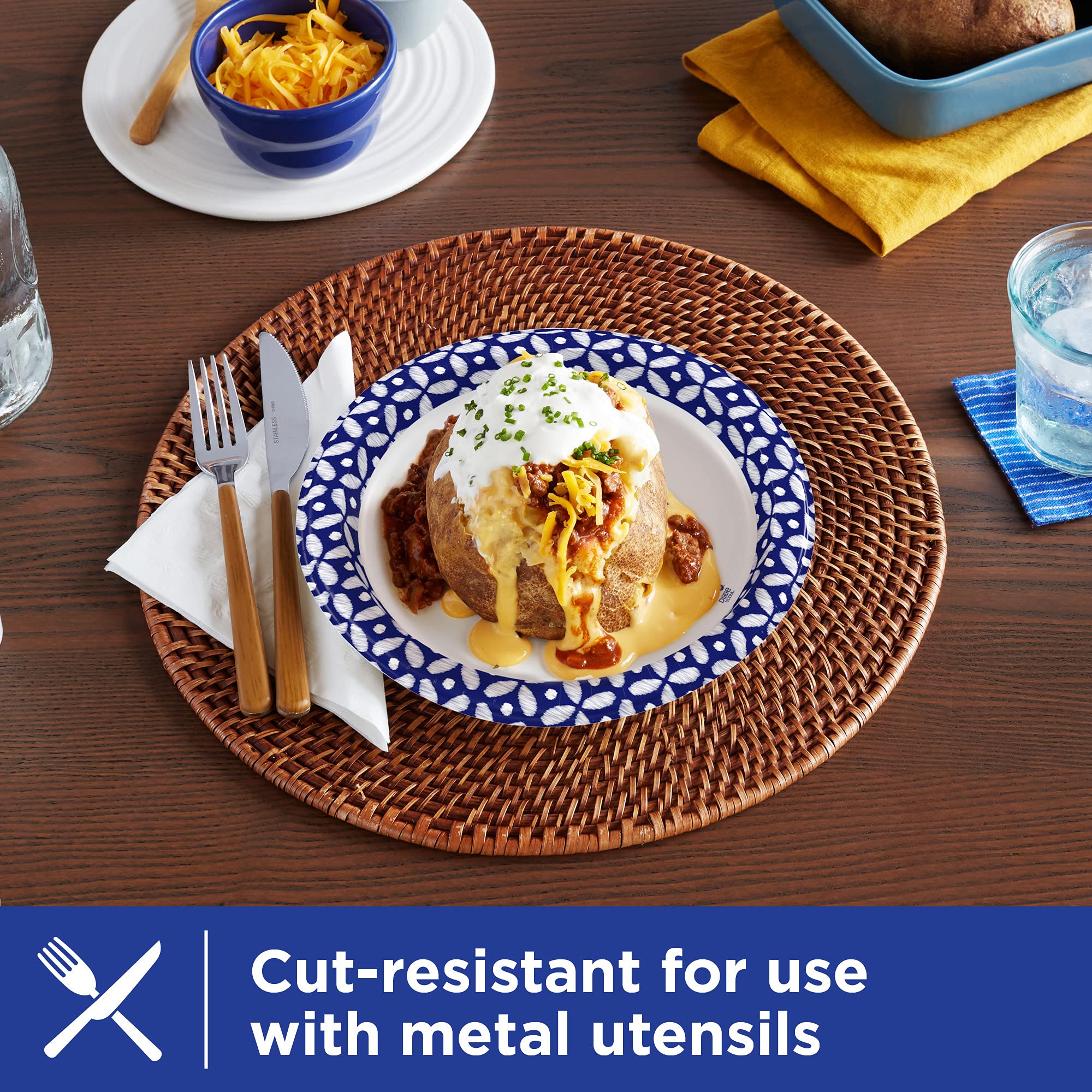 Dixie Ultra Disposable Paper Plates, 8 ½ inch, Lunch or Light Dinner Size Printed Disposable Plates, 300 count (10 Packs of 30 Plates), Packaging and Design May Vary
