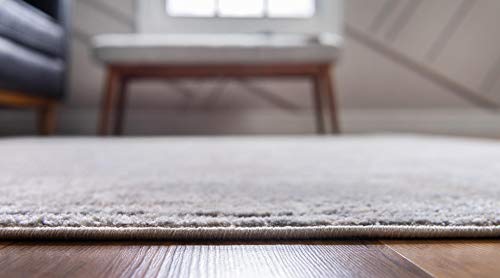 Rugs.com Oregon Collection Rug β 4 Ft Square Ivory Low-Pile Rug Perfect for Living Rooms, Kitchens, Entryways
