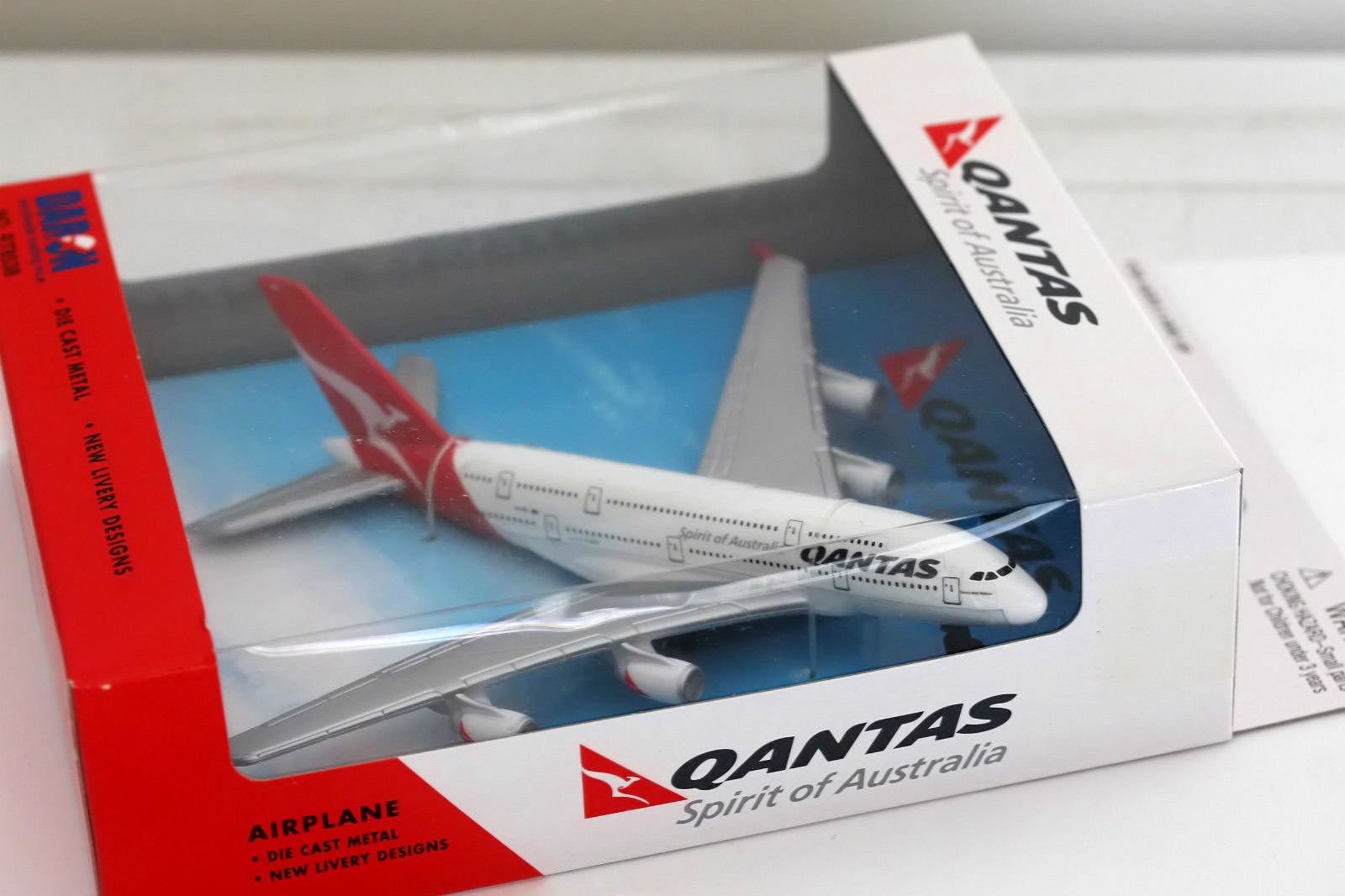 DARON REALTOY RT8538 Qantas Airbus A380 Single Plane 1/500 Diecast. New