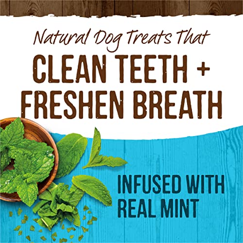 Merrick Fresh Kisses Dog Dental Treats With Mint Breath Strips, Dog Treats for Medium Breeds 25-50 Lbs - 1.88 lb Box with 30 Brushes