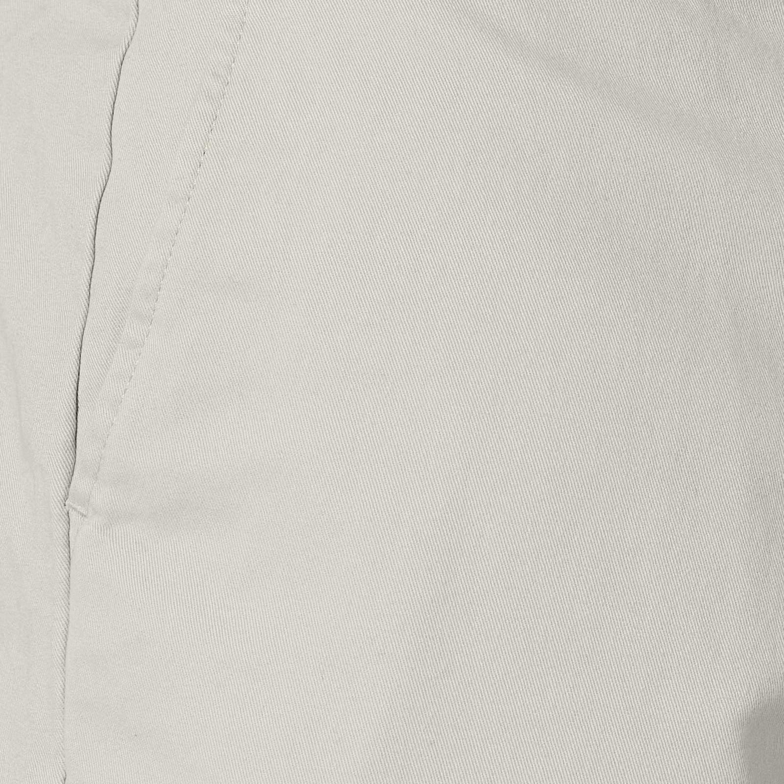 Amazon Essentials Men's Classic-Fit 9" Chino Short, Grey, 38